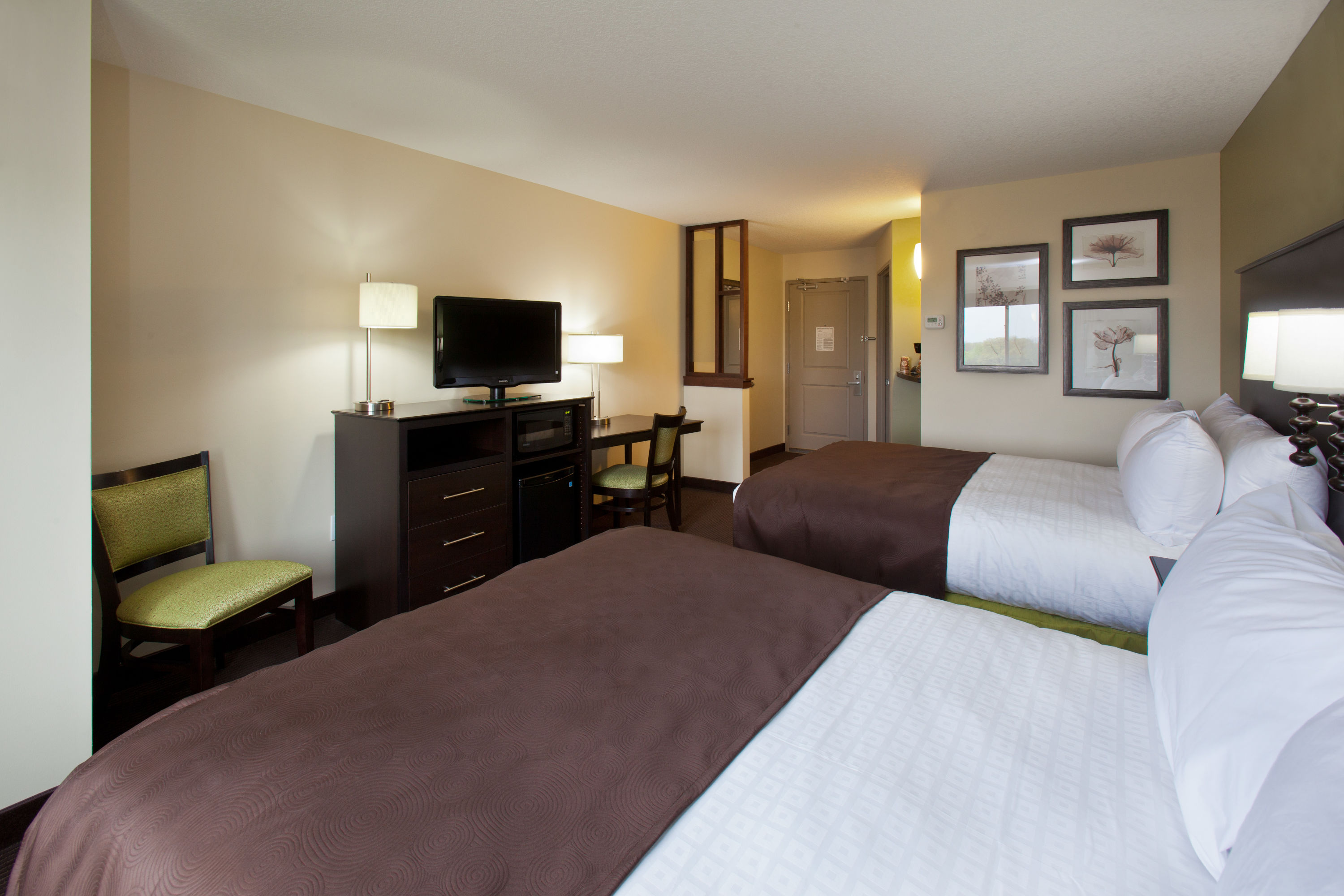 AmericInn by Wyndham Fairfield | Fairfield, IA Hotels
