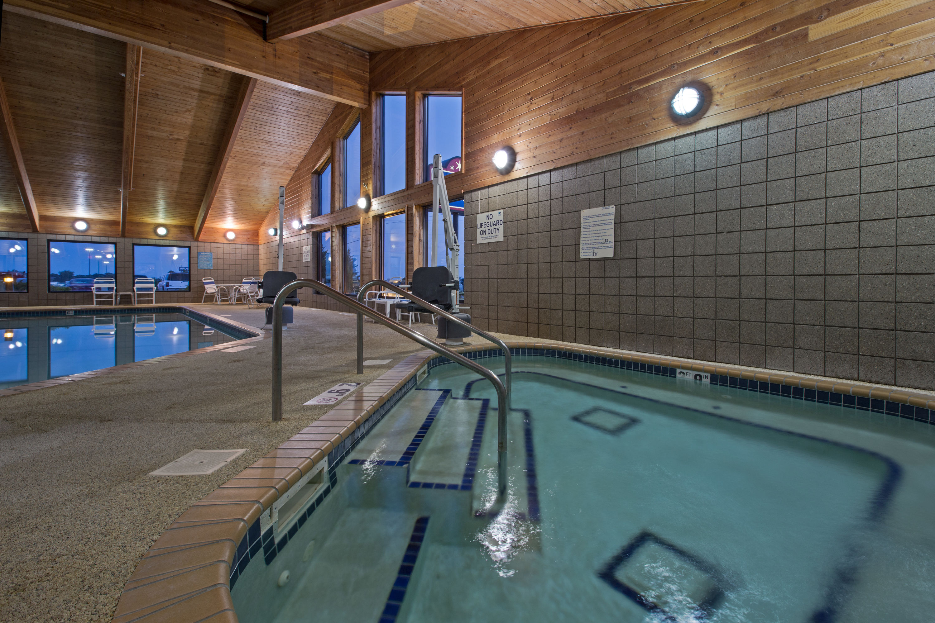 AmericInn by Wyndham Iowa Falls | Iowa Falls, IA Hotels