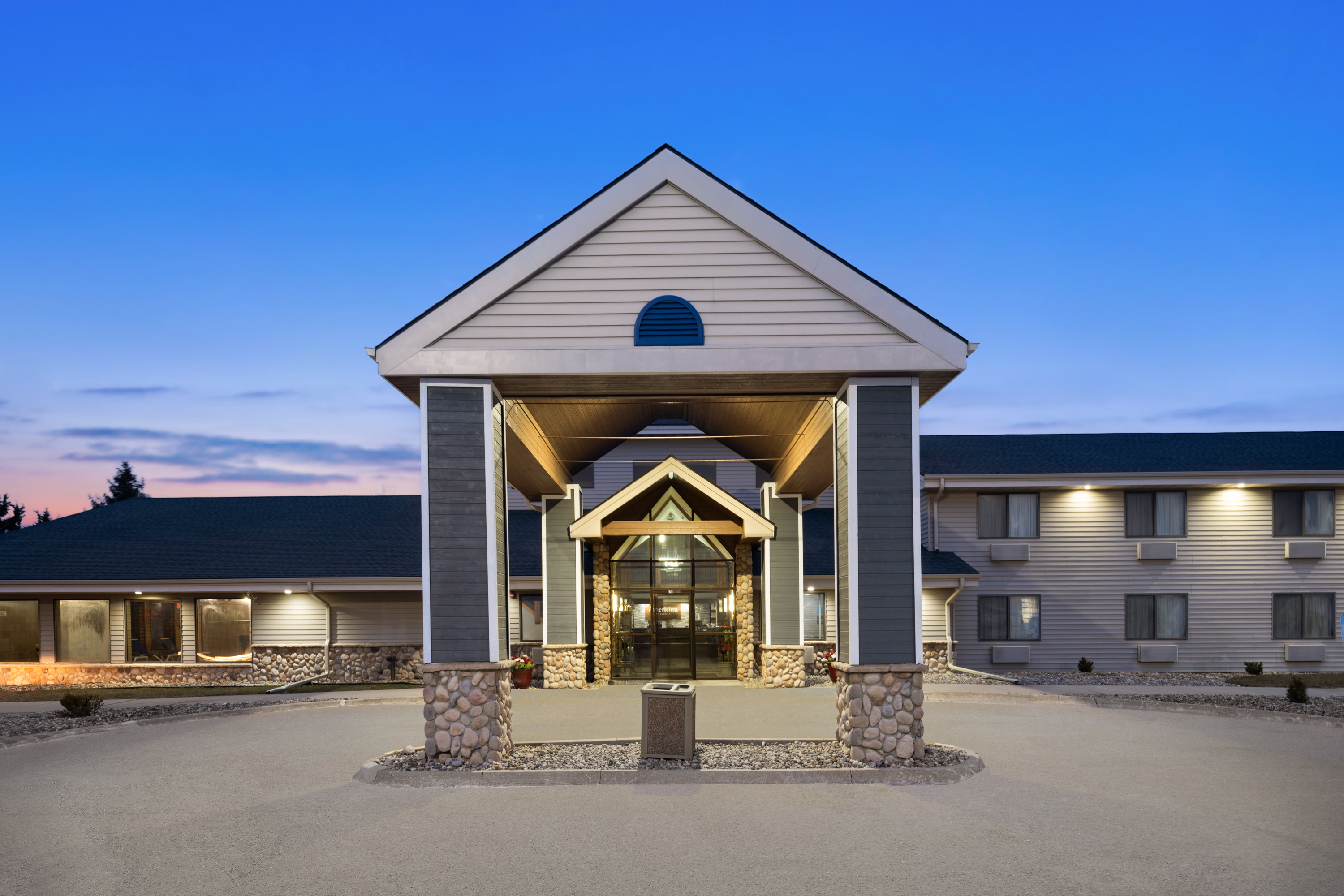 AmericInn by Wyndham Stuart | Stuart, IA Hotels