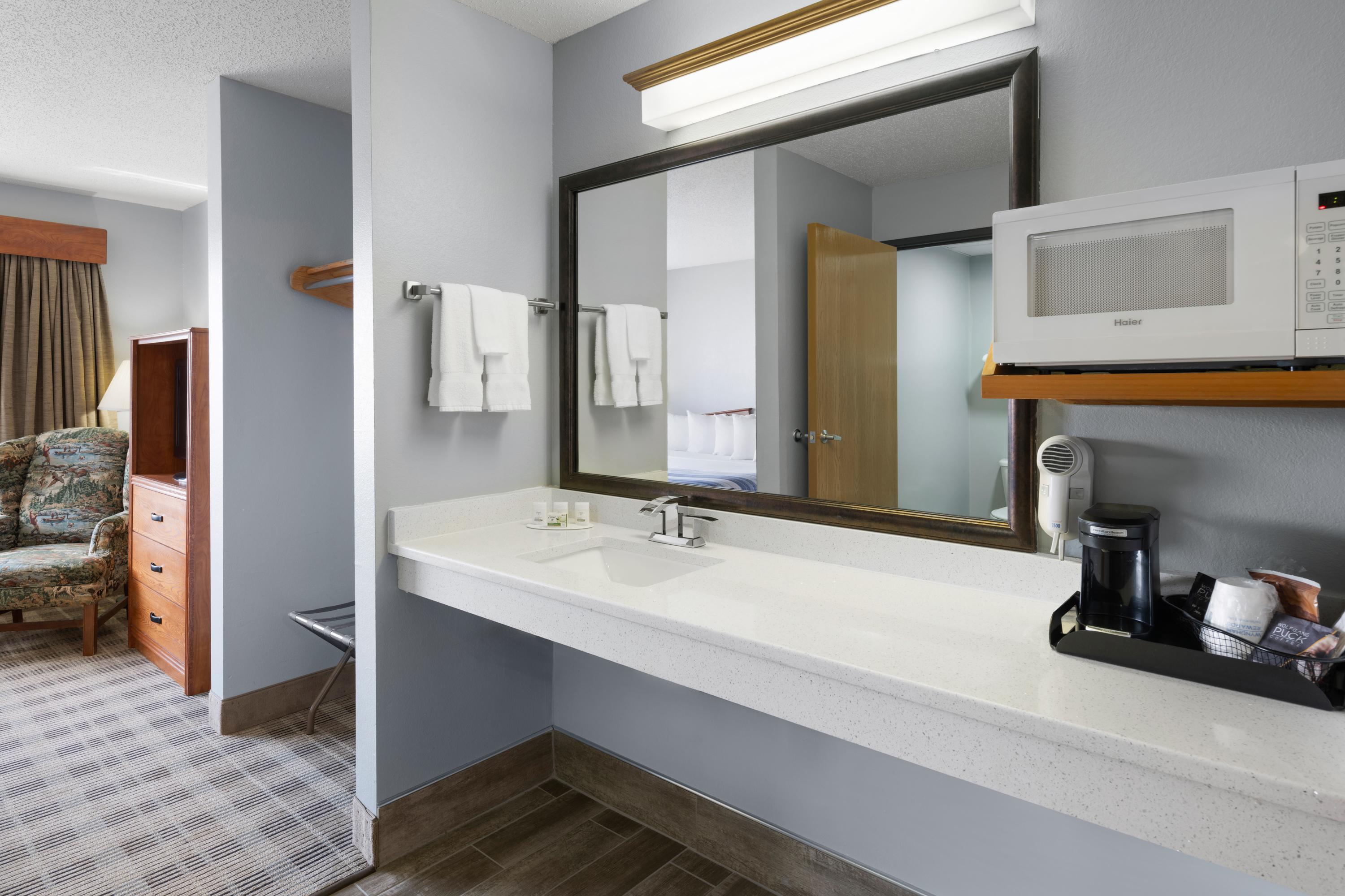 AmericInn by Wyndham Stuart | Stuart, IA Hotels