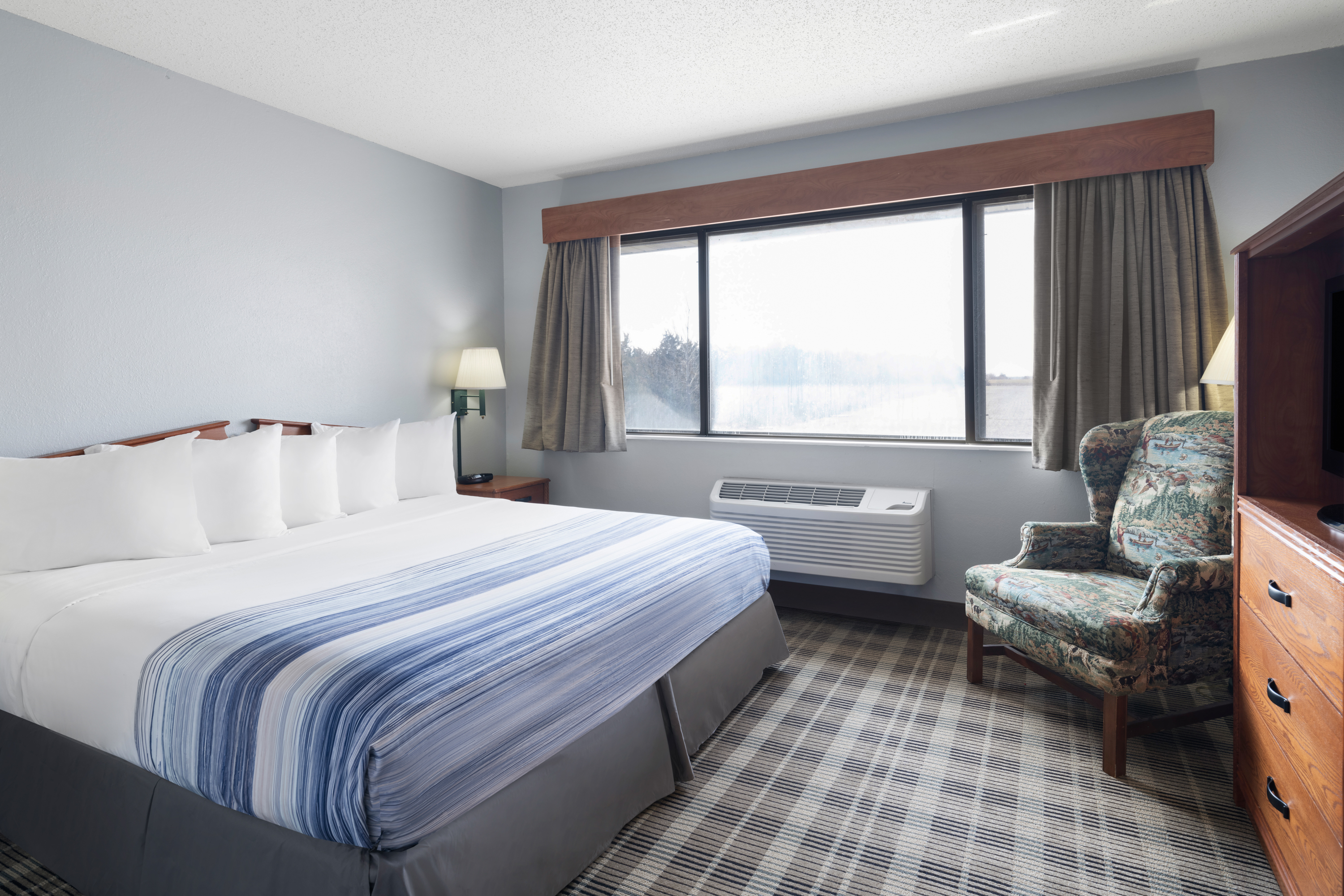 AmericInn by Wyndham Stuart | Stuart, IA Hotels