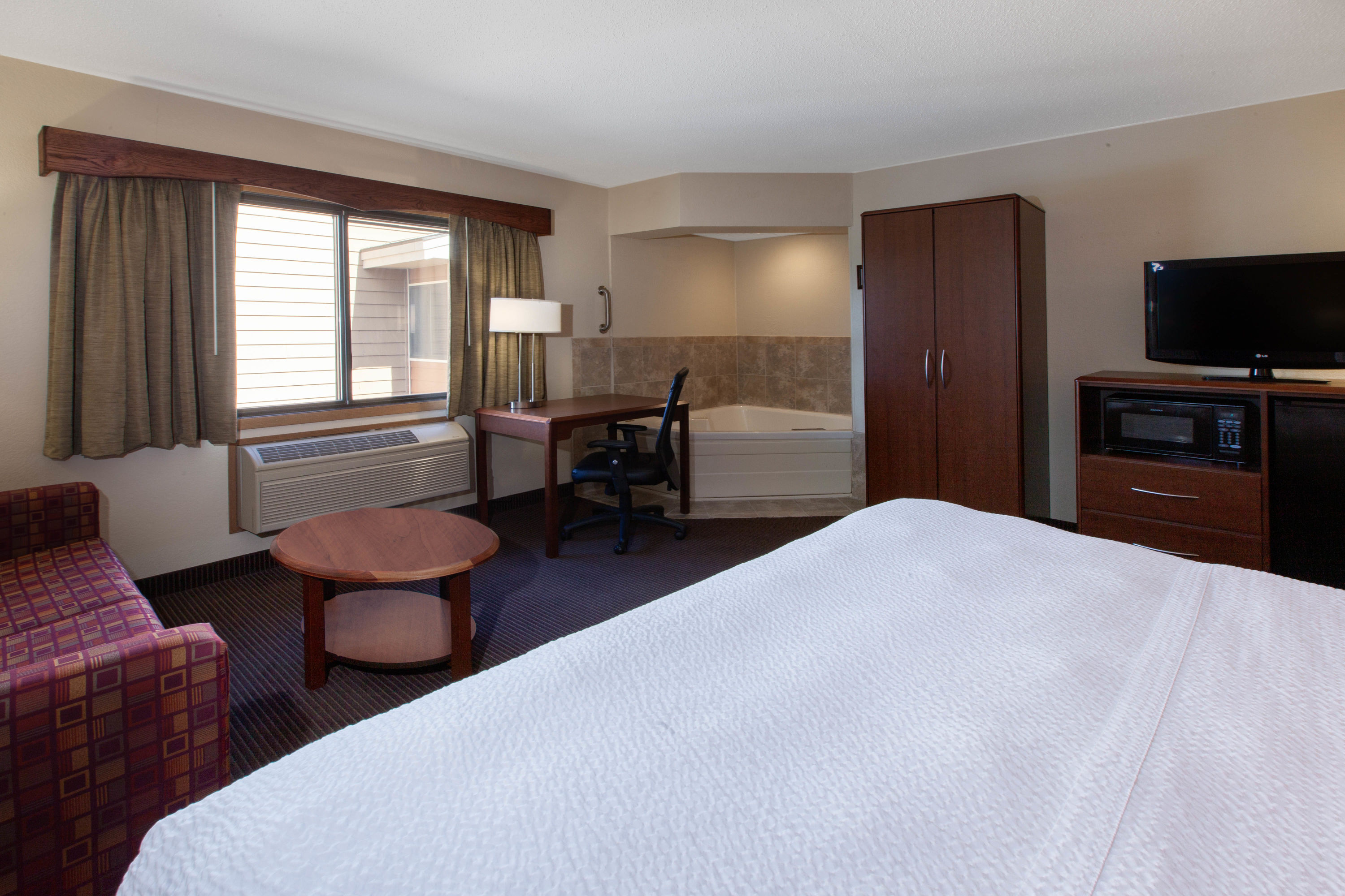AmericInn by Wyndham Iron River | Iron River, MI Hotels