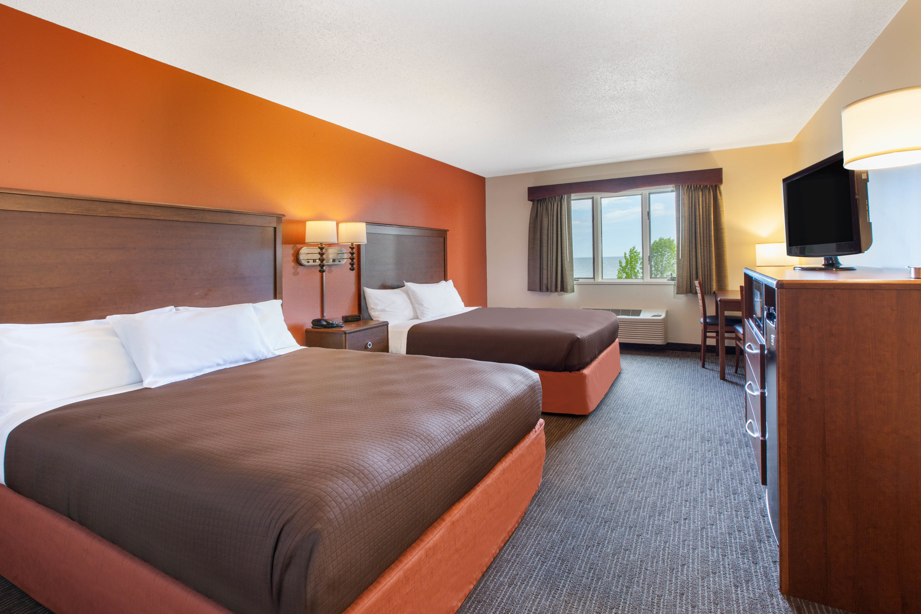 AmericInn by Wyndham Silver City | Silver City, MI Hotels