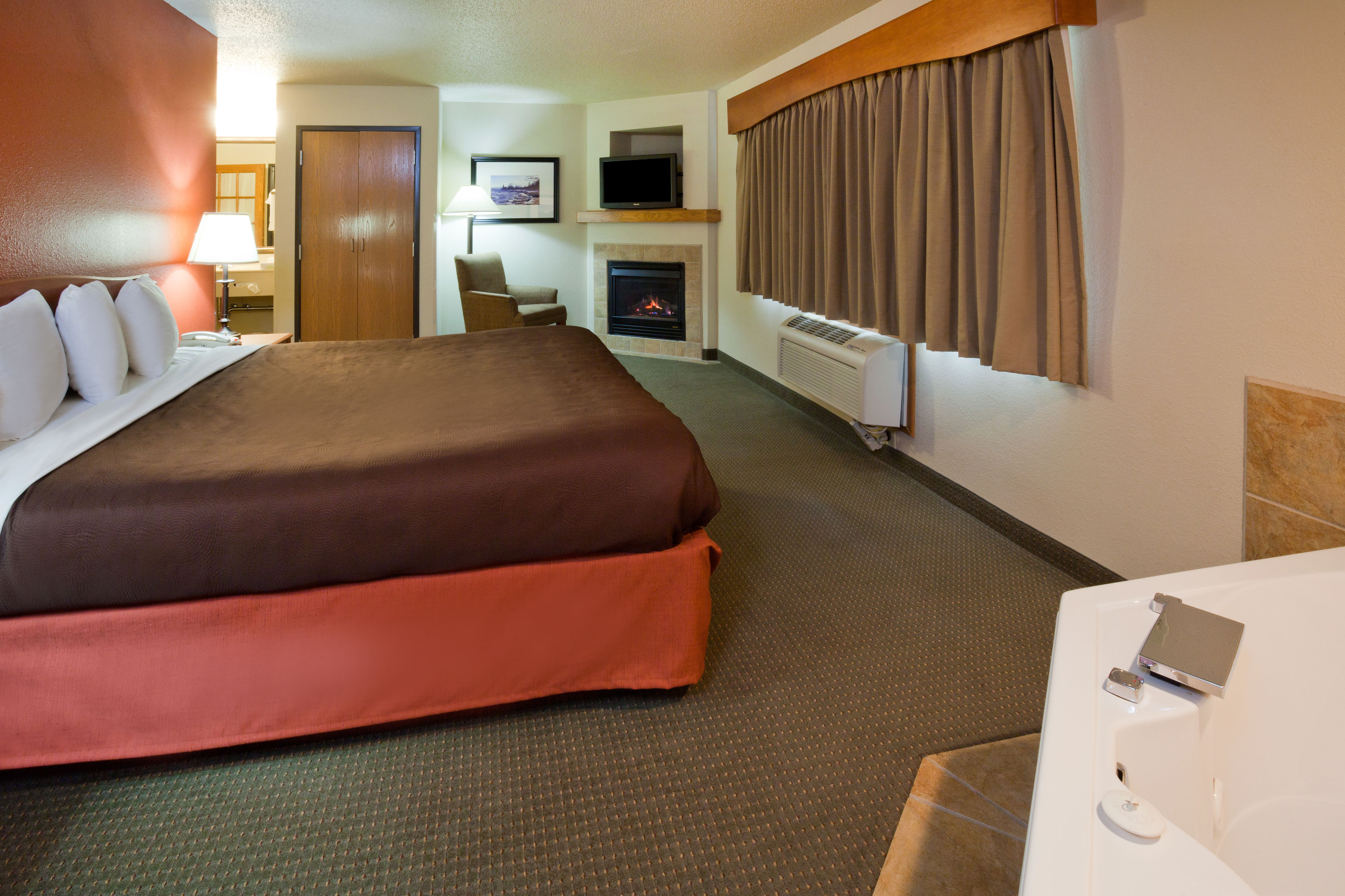 AmericInn by Wyndham Wetmore Munising | Wetmore, MI Hotels