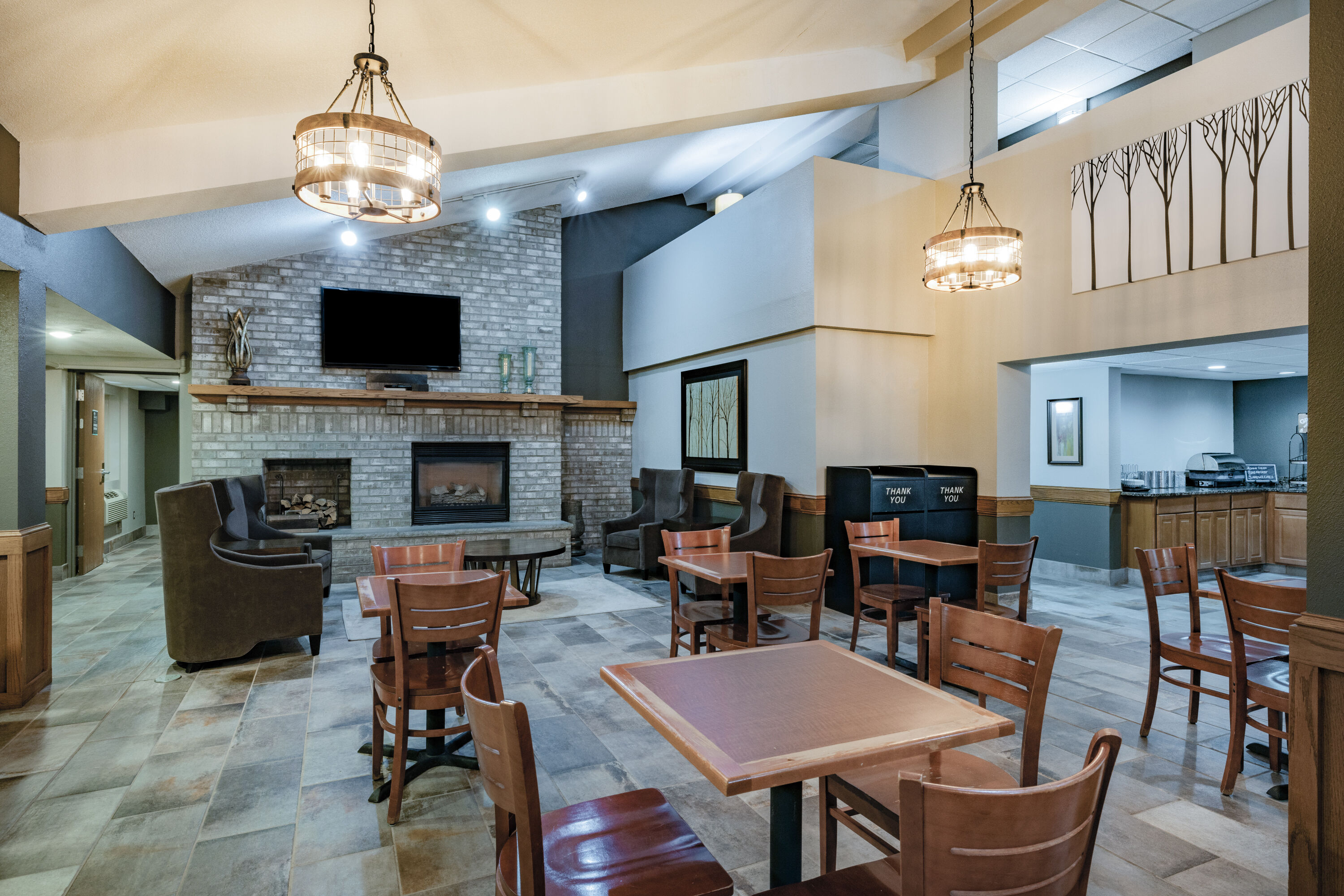 AmericInn by Wyndham Apple Valley | Apple Valley, MN Hotels