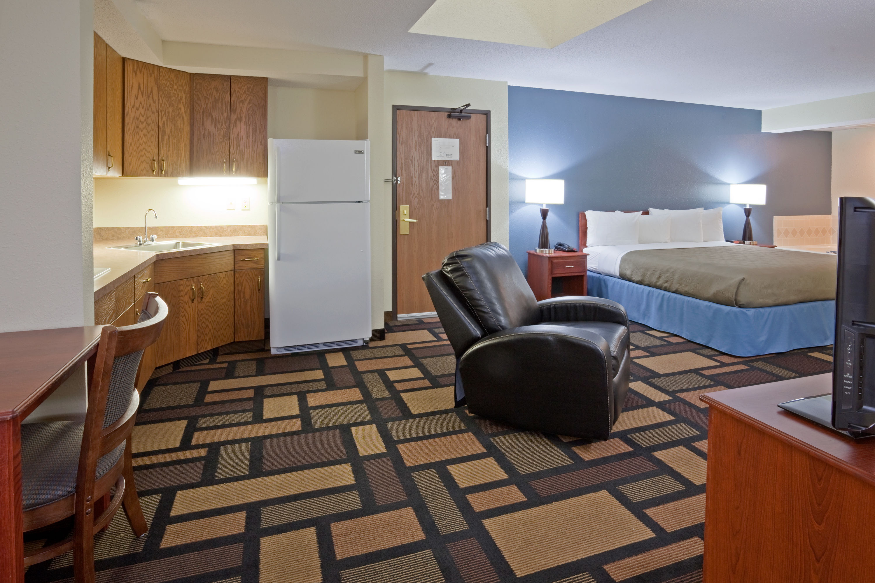AmericInn by Wyndham Austin | Austin, MN Hotels