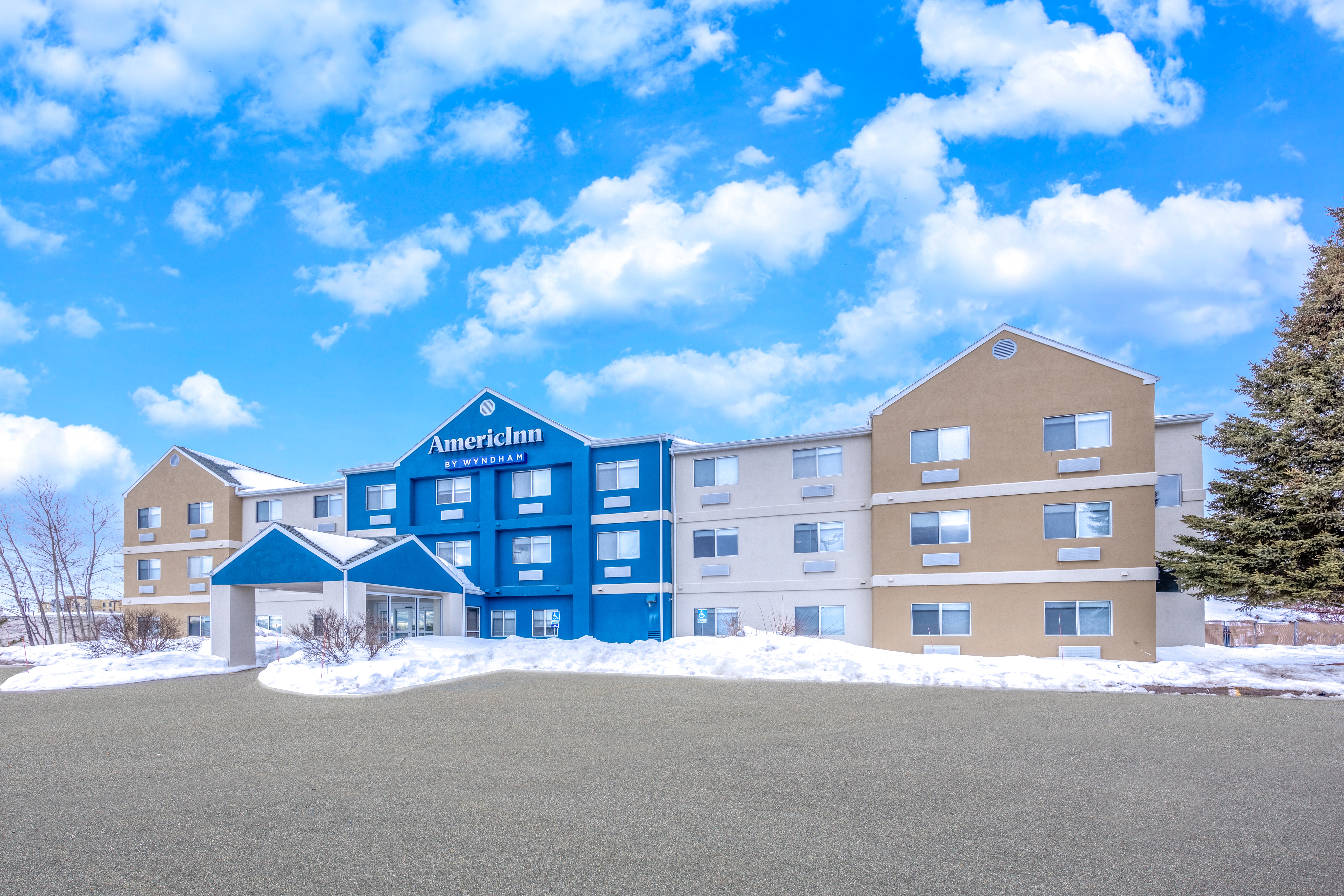 AmericInn by Wyndham Duluth | Duluth, MN Hotels