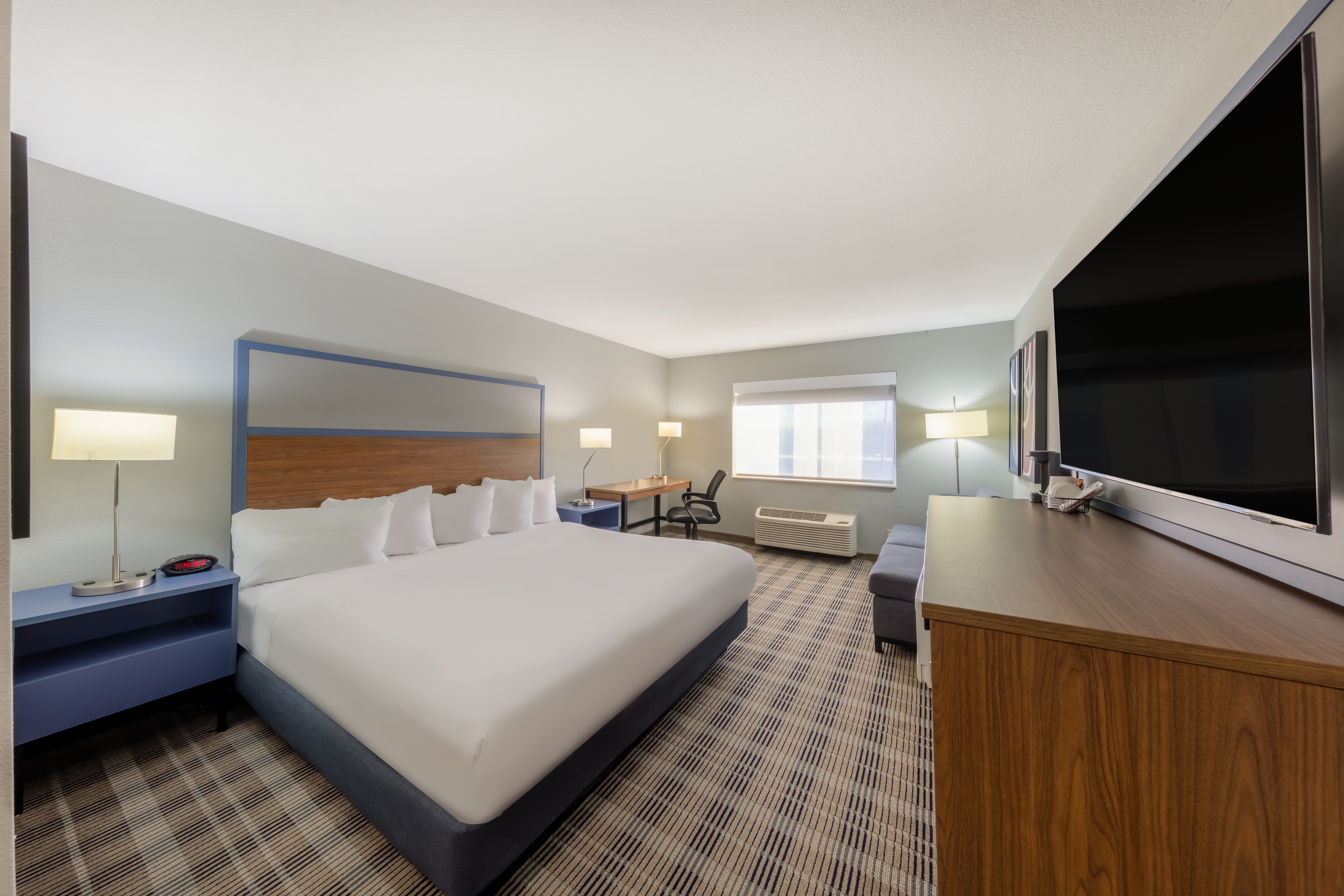 AmericInn by Wyndham Duluth | Duluth, MN Hotels