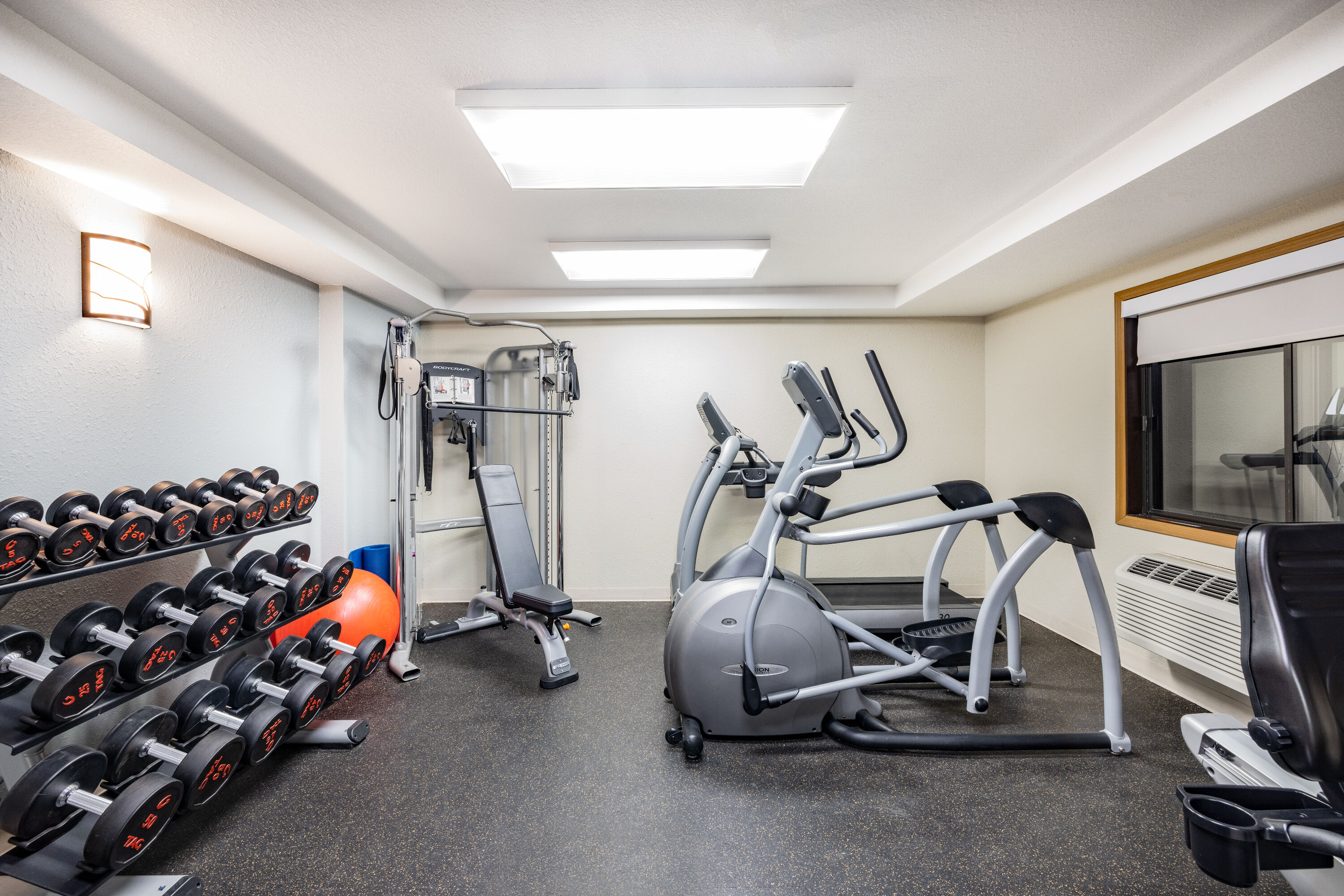 AmericInn by Wyndham Duluth South Black Woods Event Center | Proctor ...