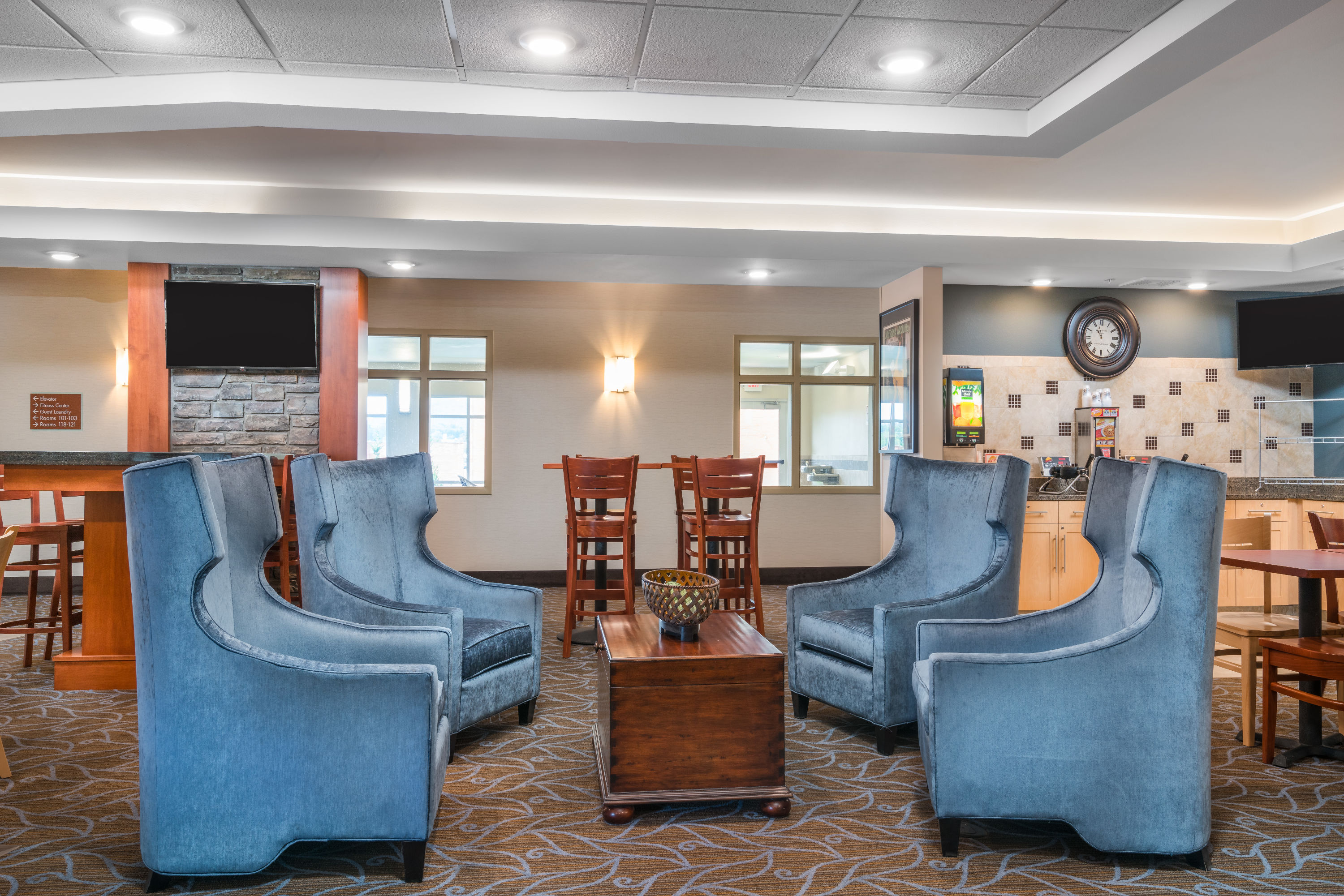 AmericInn by Wyndham Winona | Winona, MN Hotels