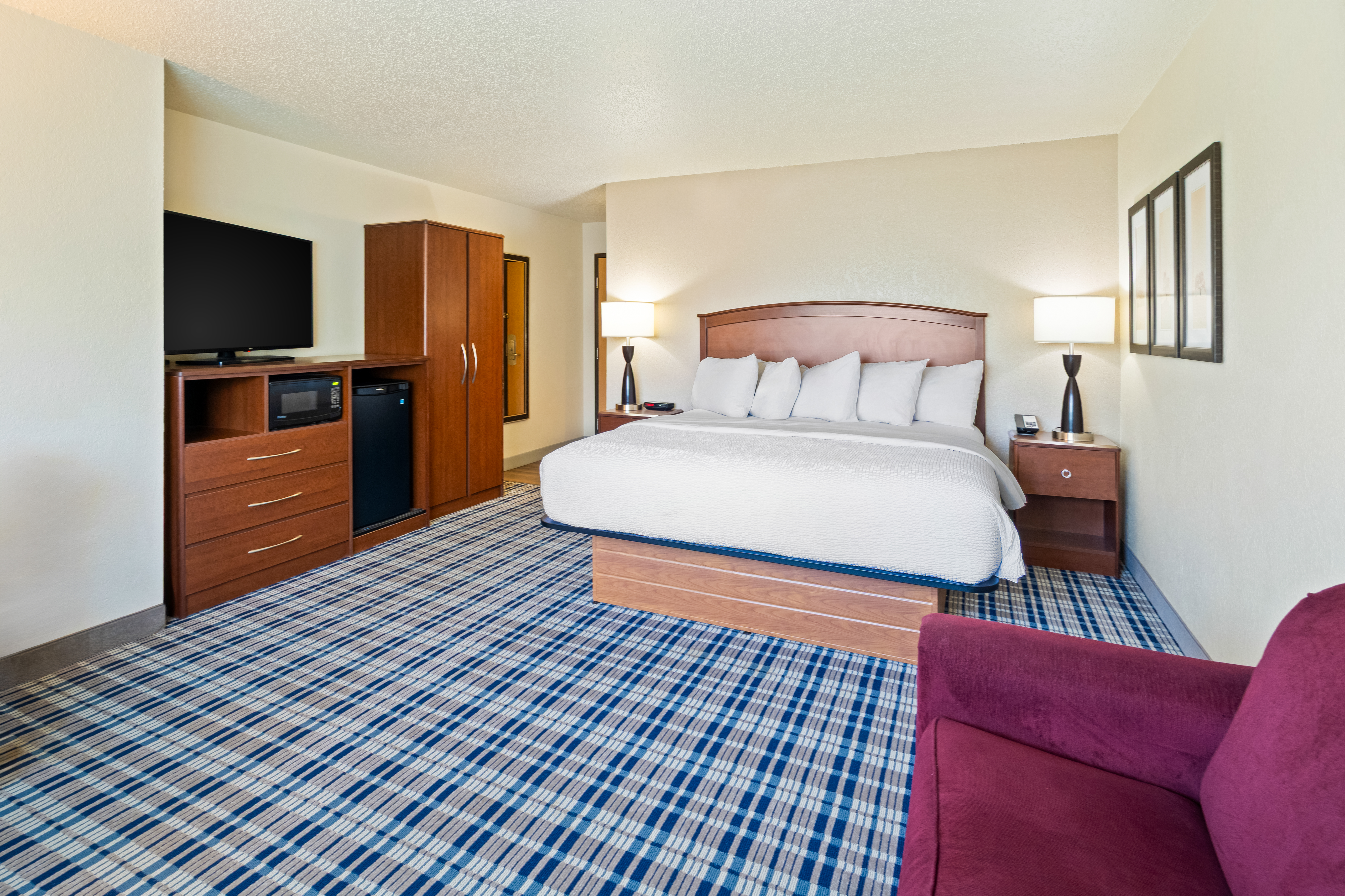 AmericInn by Wyndham Dickinson | Dickinson, ND Hotels