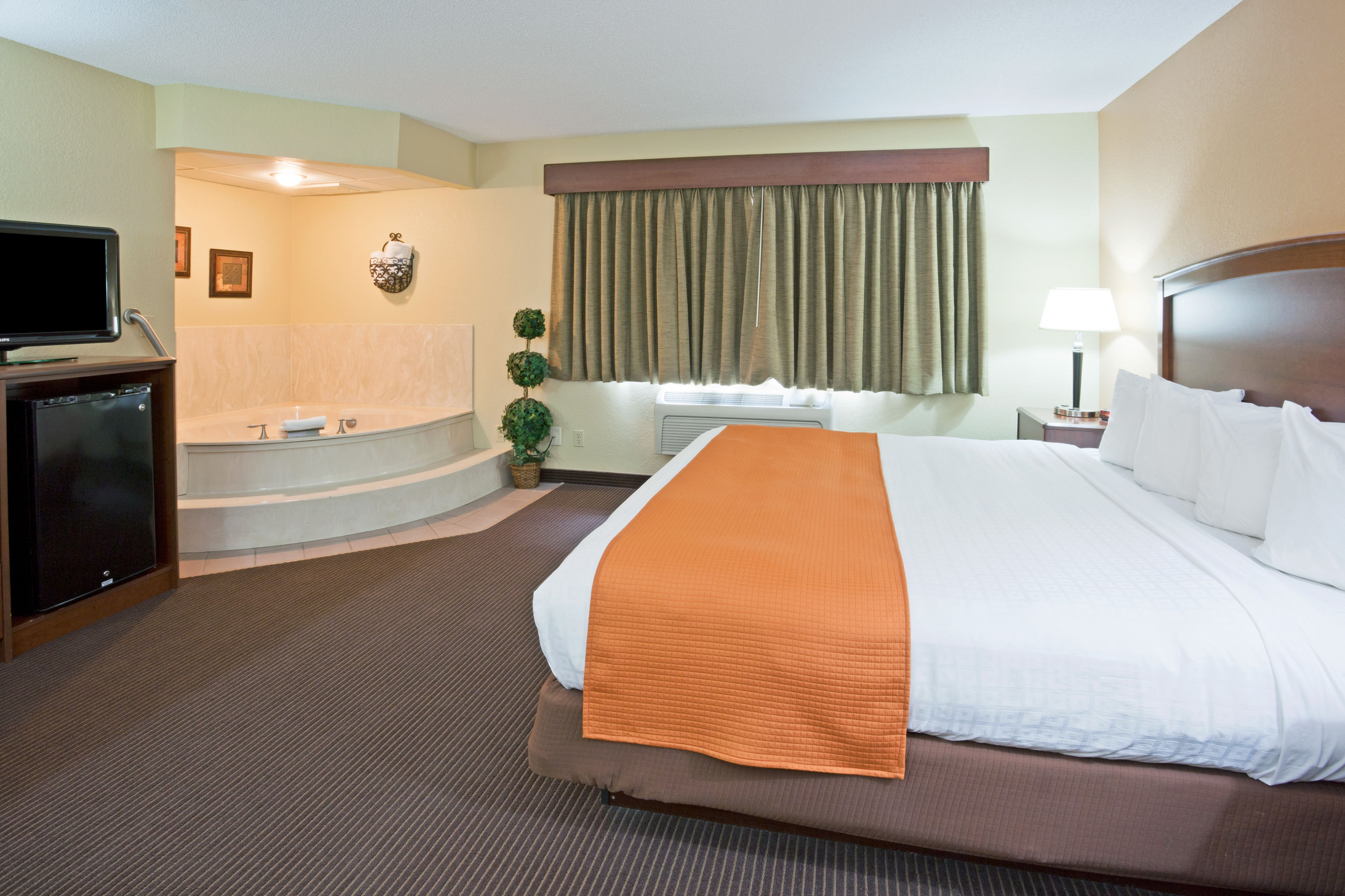 AmericInn by Wyndham Fargo West Acres | Fargo, ND Hotels