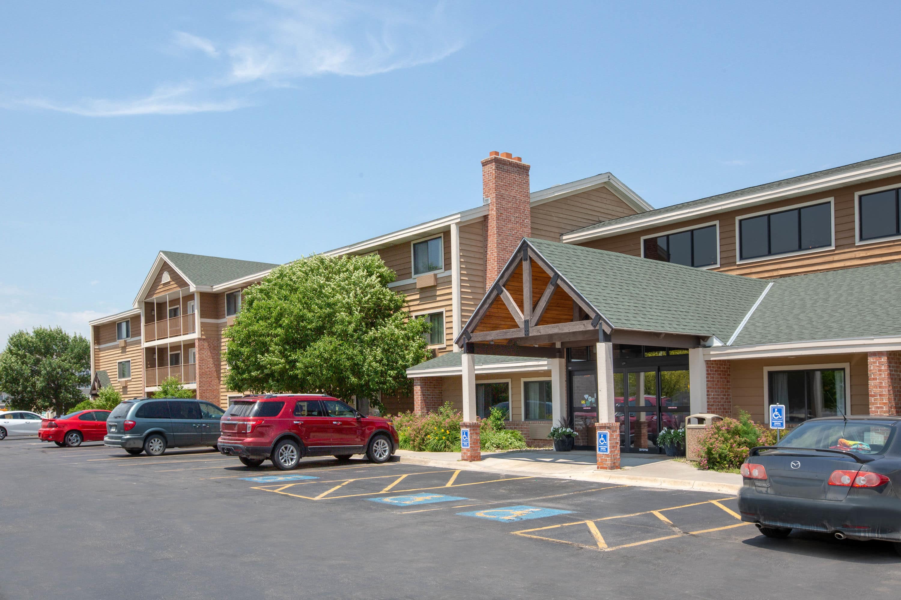 AmericInn by Wyndham Kearney | Kearney, NE Hotels