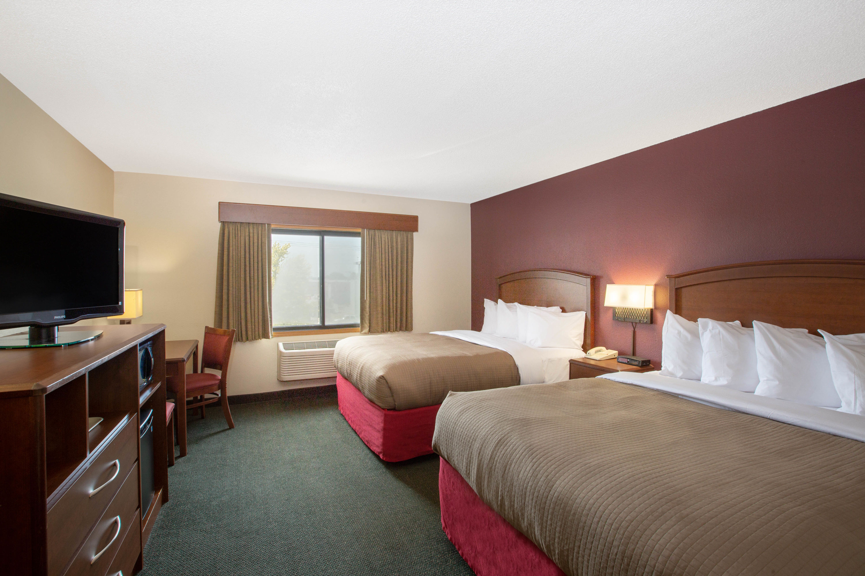 AmericInn by Wyndham Kearney | Kearney, NE Hotels