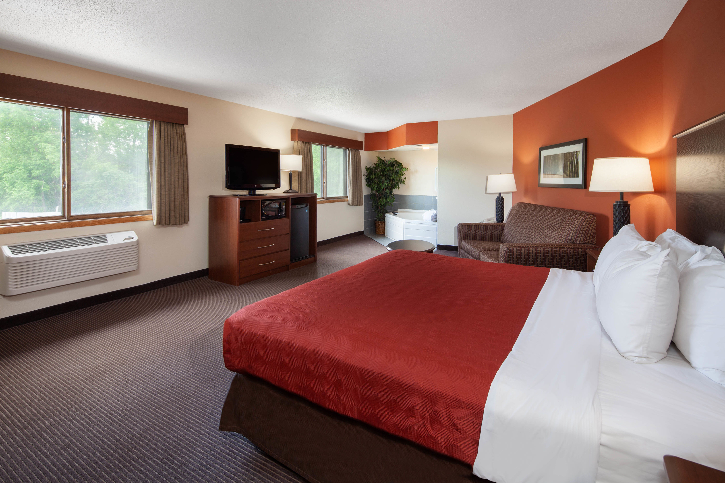AmericInn by Wyndham Ashland | Ashland, WI Hotels