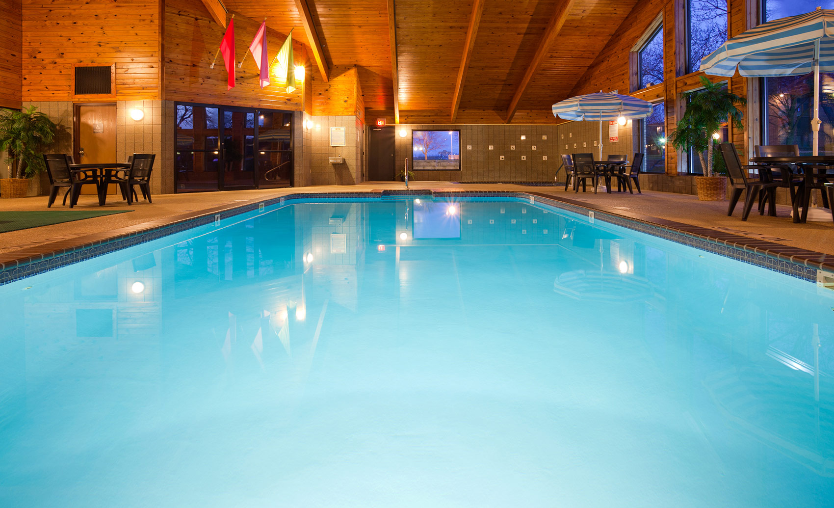 AmericInn by Wyndham Manitowoc | Manitowoc, WI Hotels
