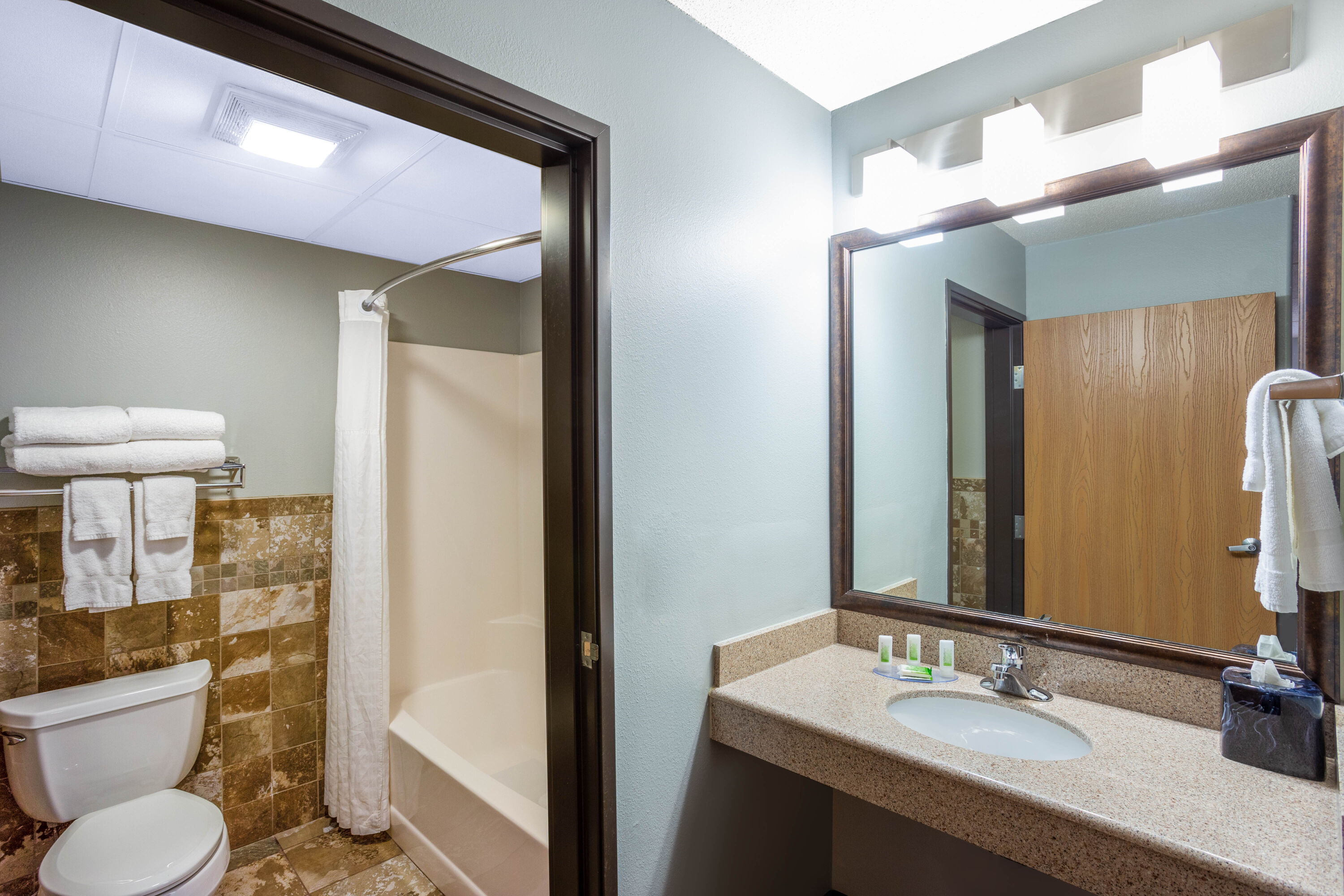 AmericInn by Wyndham Madison South | Monona, WI Hotels