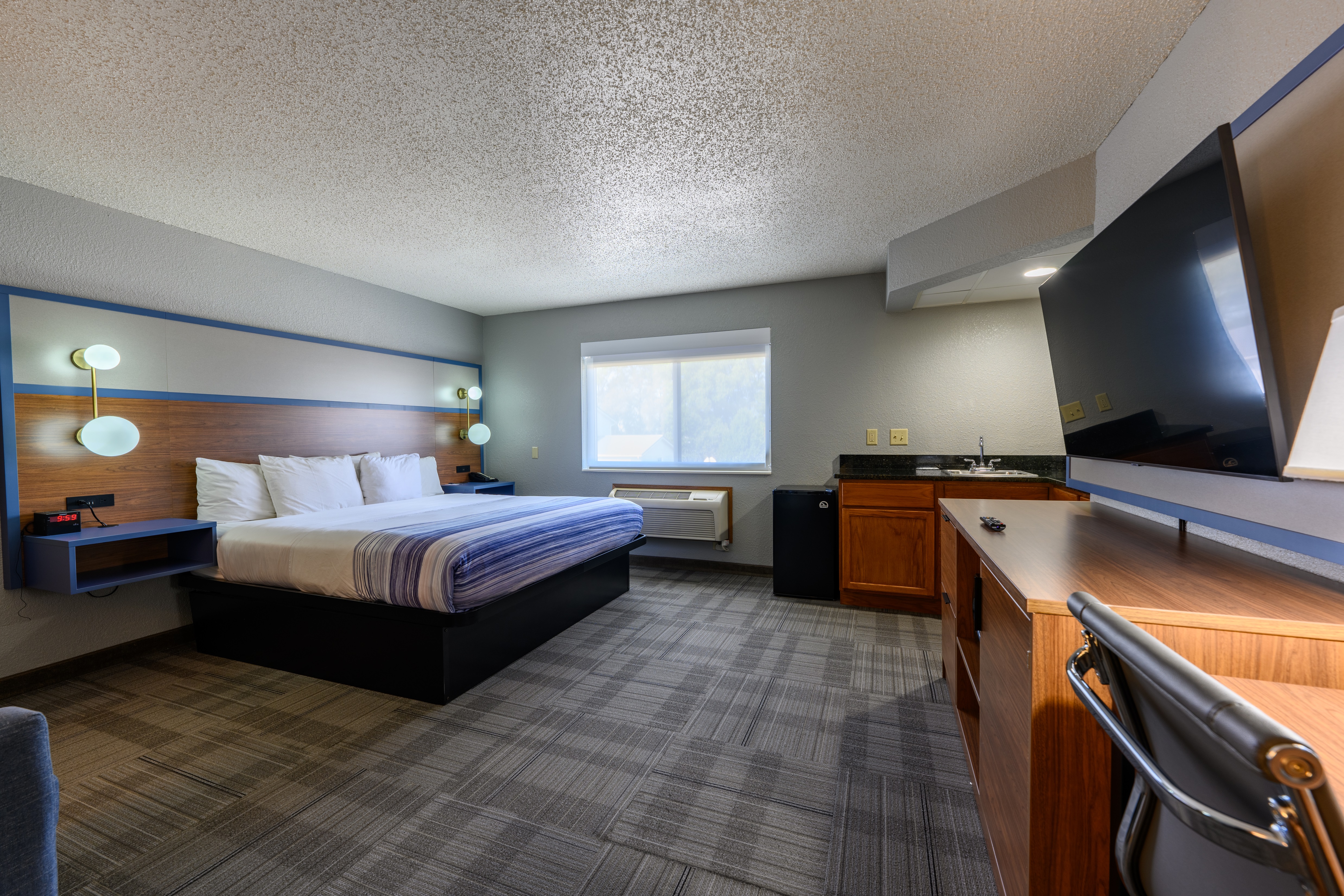 AmericInn by Wyndham Monroe | Monroe, WI Hotels