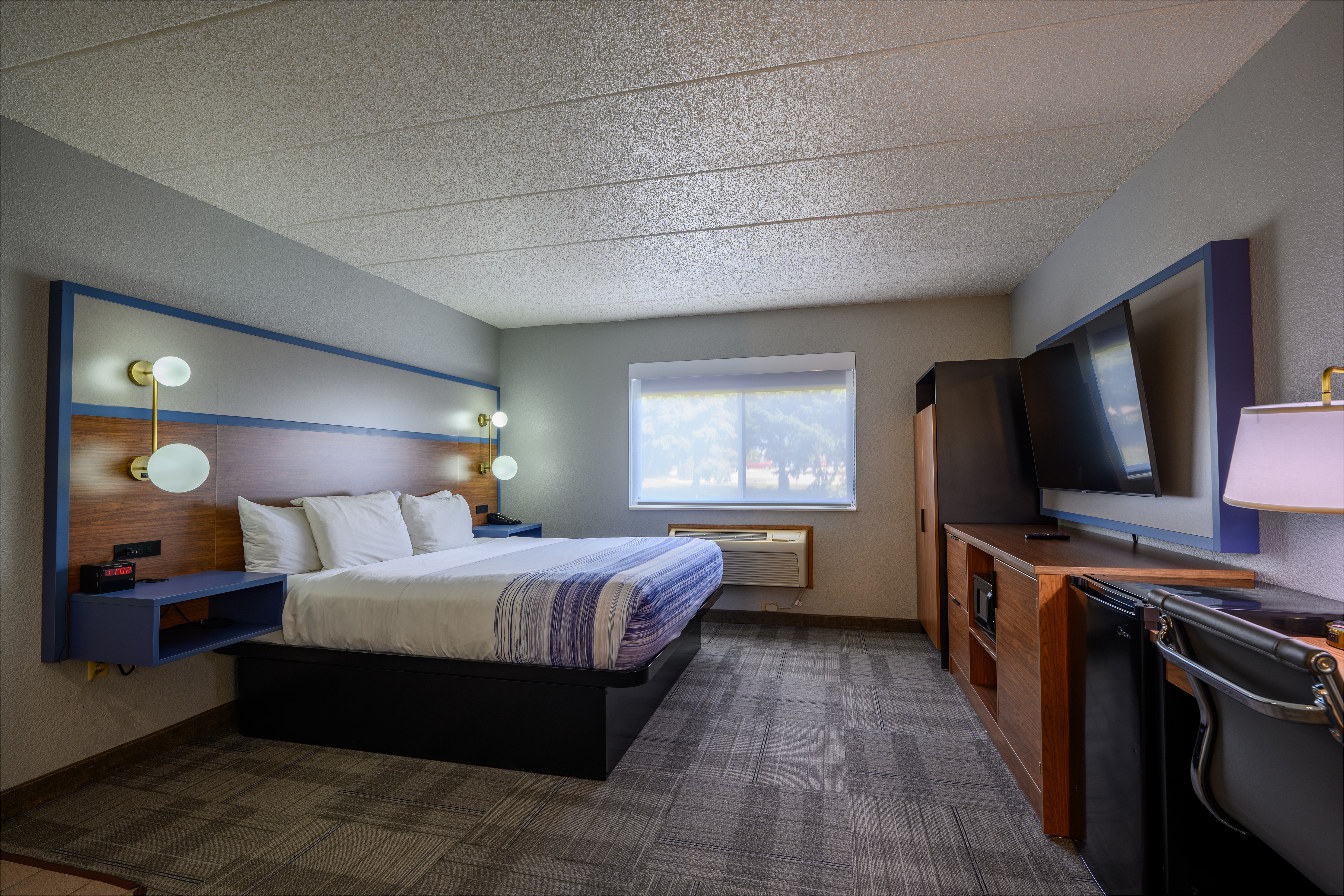 AmericInn by Wyndham Monroe | Monroe, WI Hotels