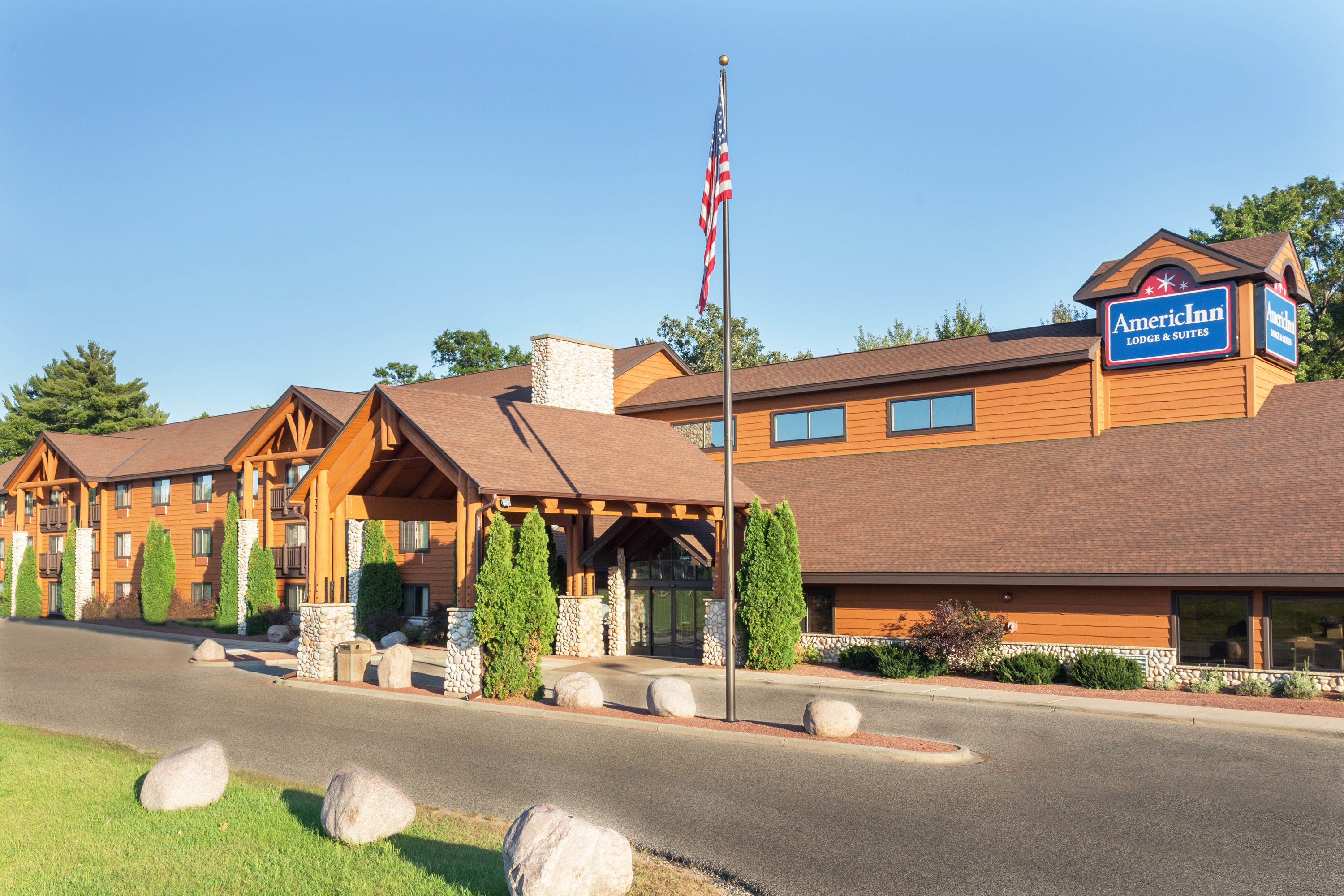 AmericInn by Wyndham Wisconsin Dells | Wisconsin Dells, WI Hotels