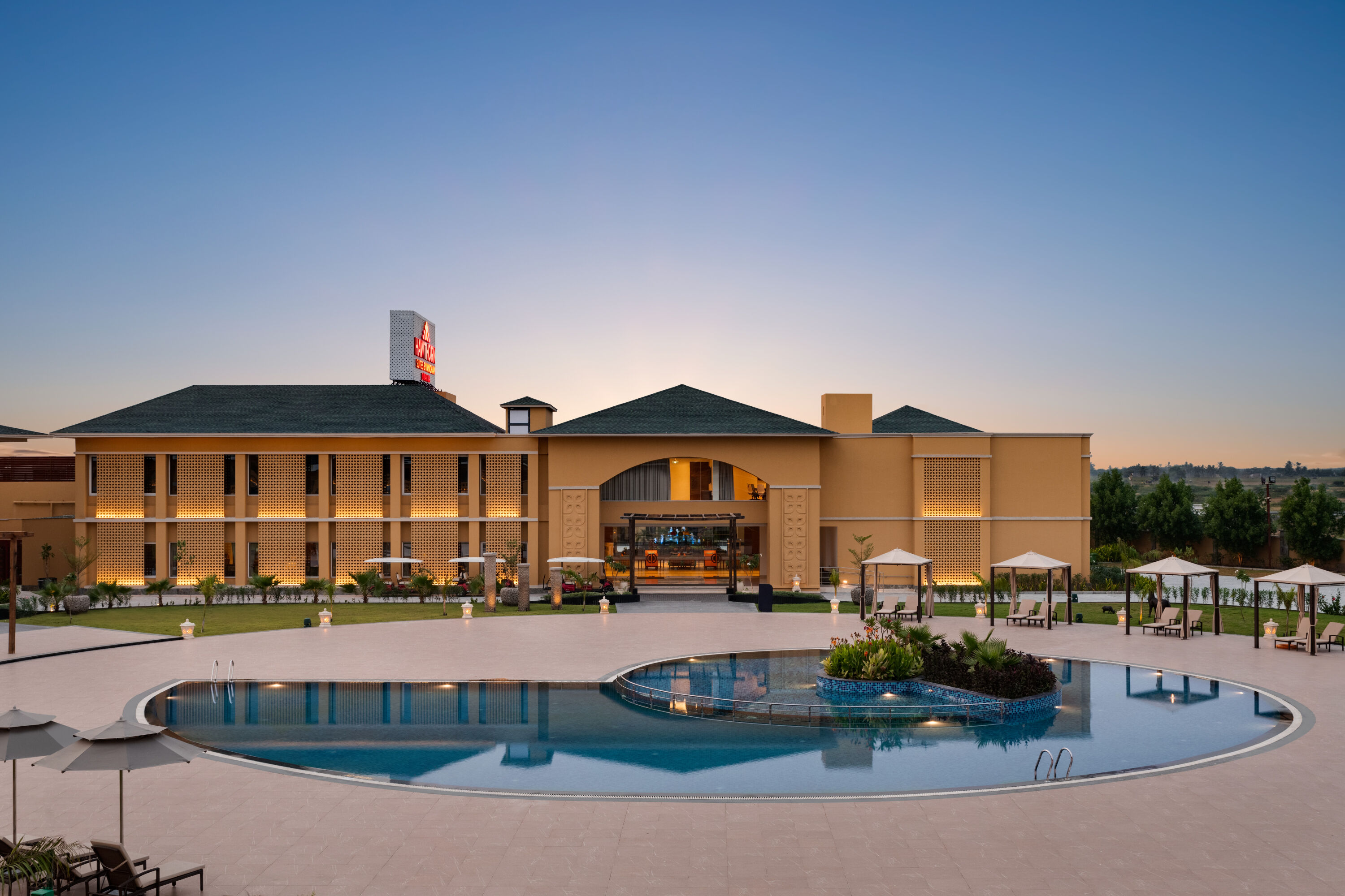 Hawthorn Suites by Wyndham Dwarka | Dwarka, IN Hotels