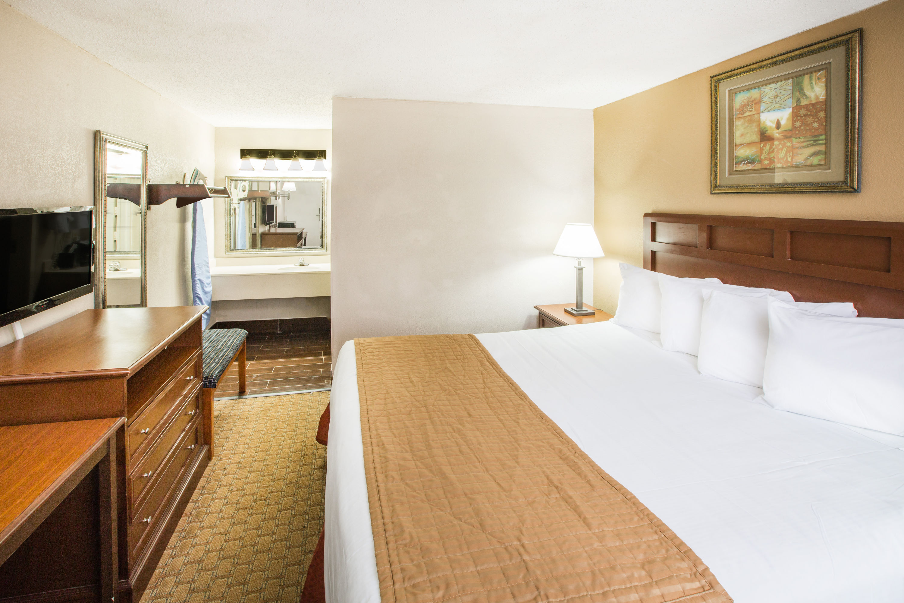 Baymont by Wyndham Mobile/ I-65 | Mobile, AL Hotels