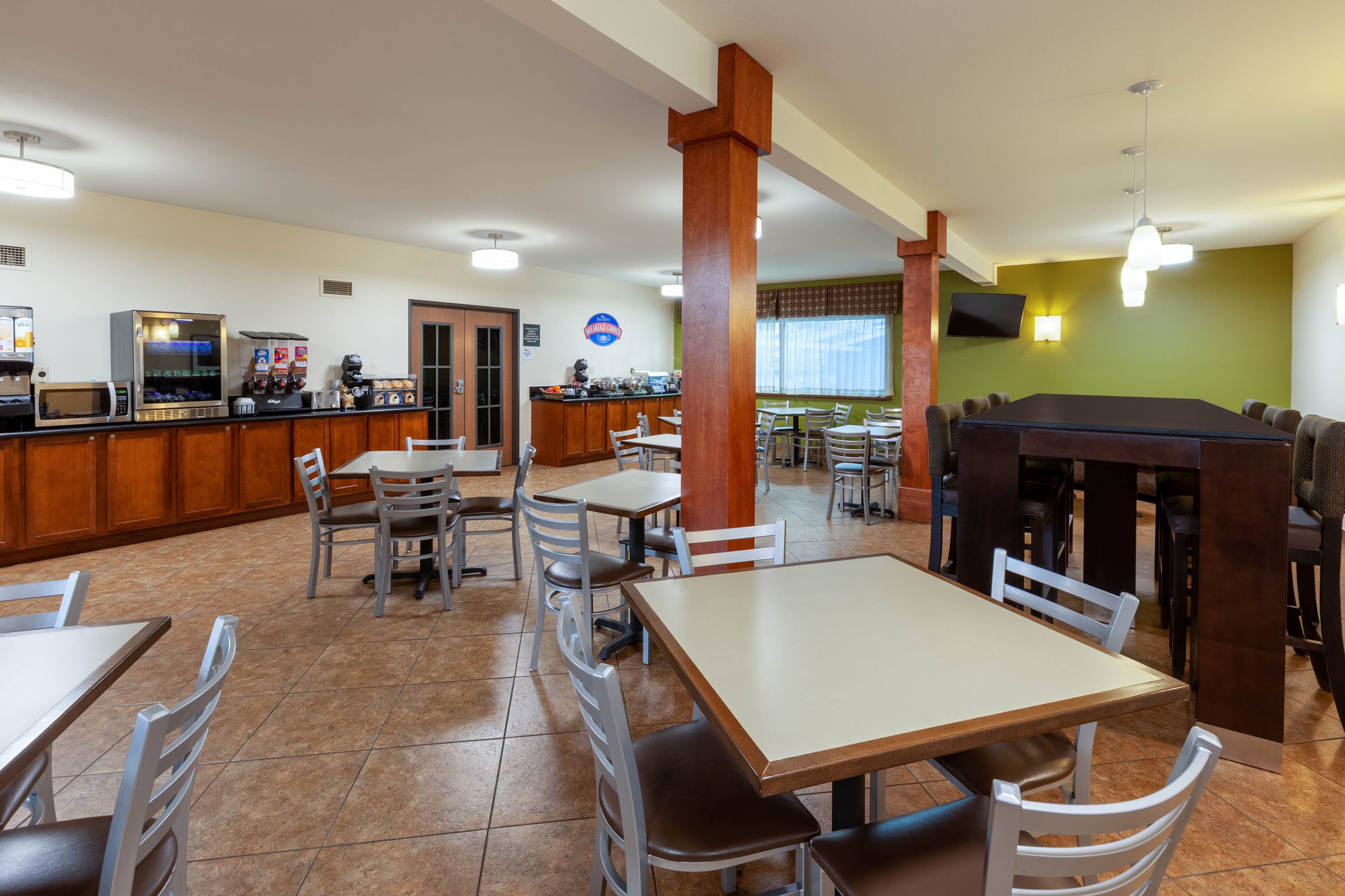 Baymont by Wyndham Beulah | Beulah, MI Hotels