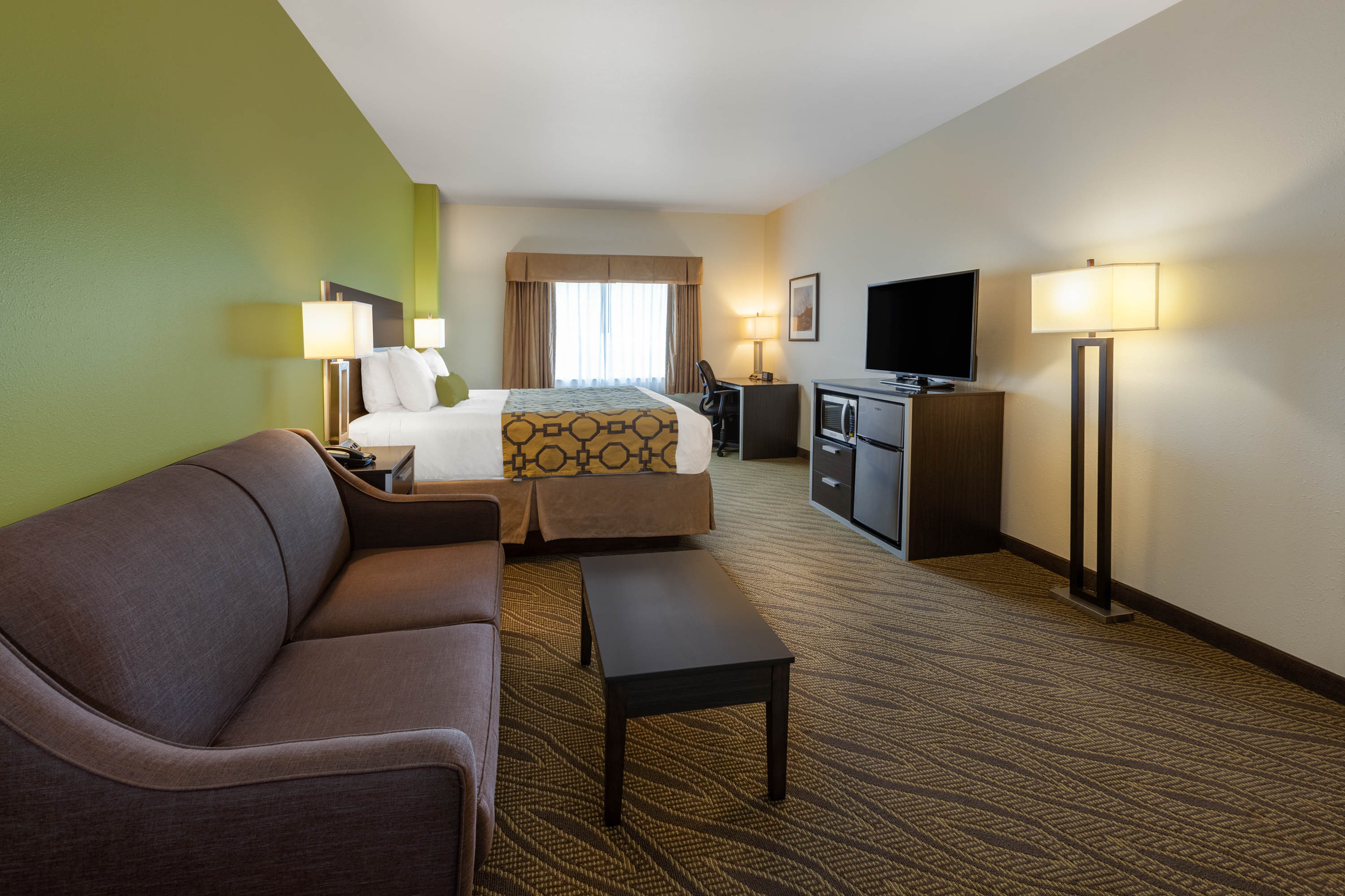 Baymont by Wyndham Beulah | Beulah, MI Hotels