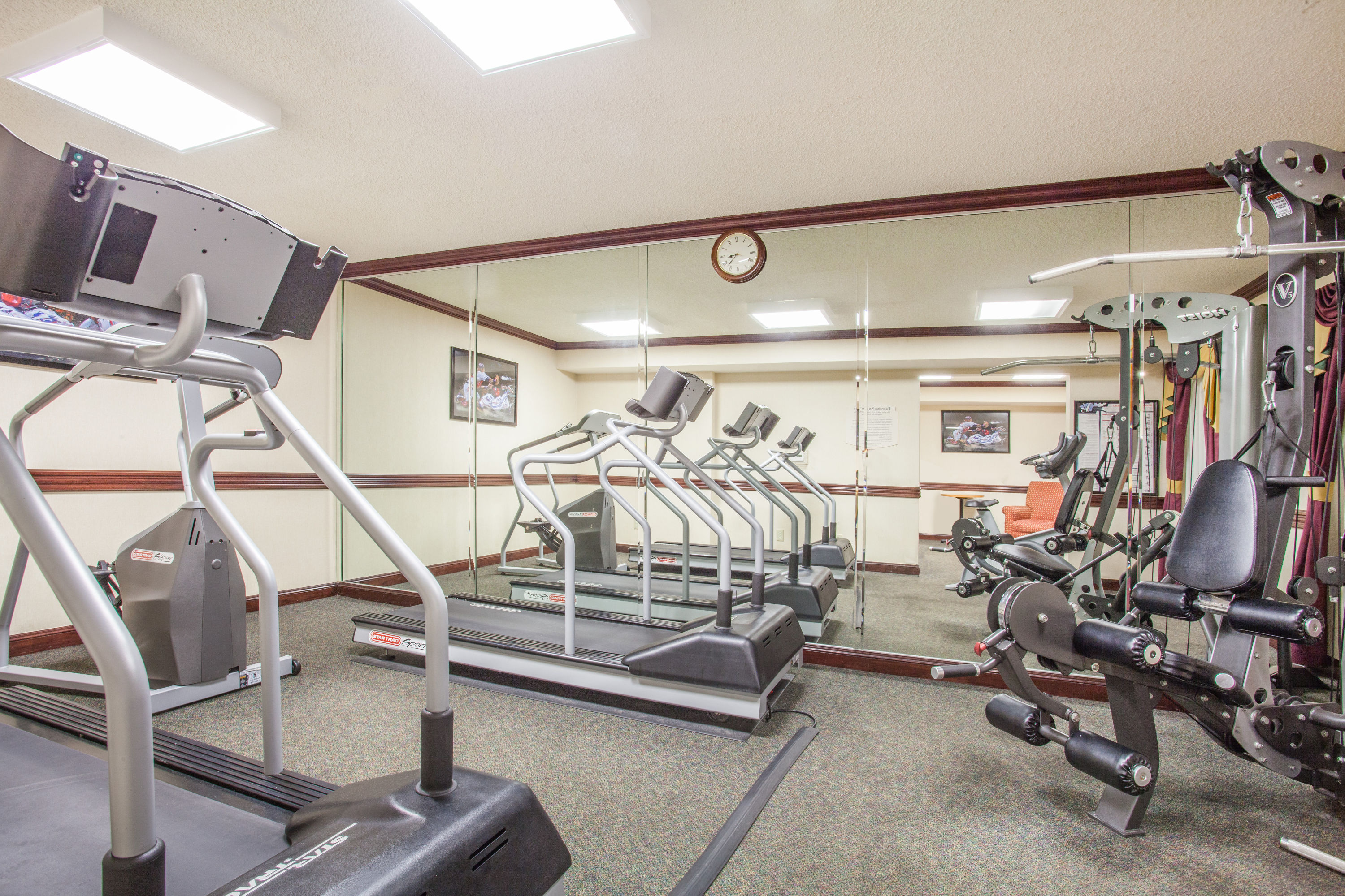 Baymont by Wyndham Madison Heights Detroit Area | Madison Heights, MI ...