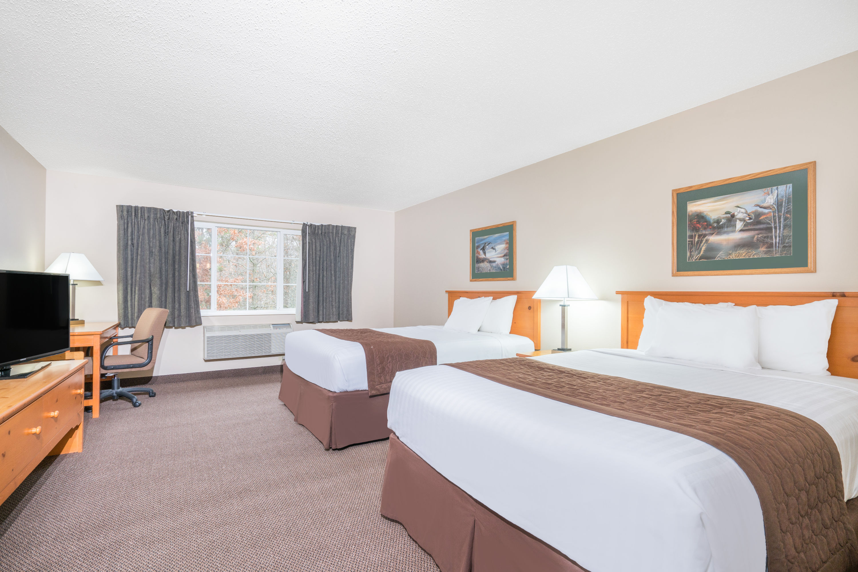 Baymont by Wyndham Baxter/Brainerd Area | Baxter, MN Hotels