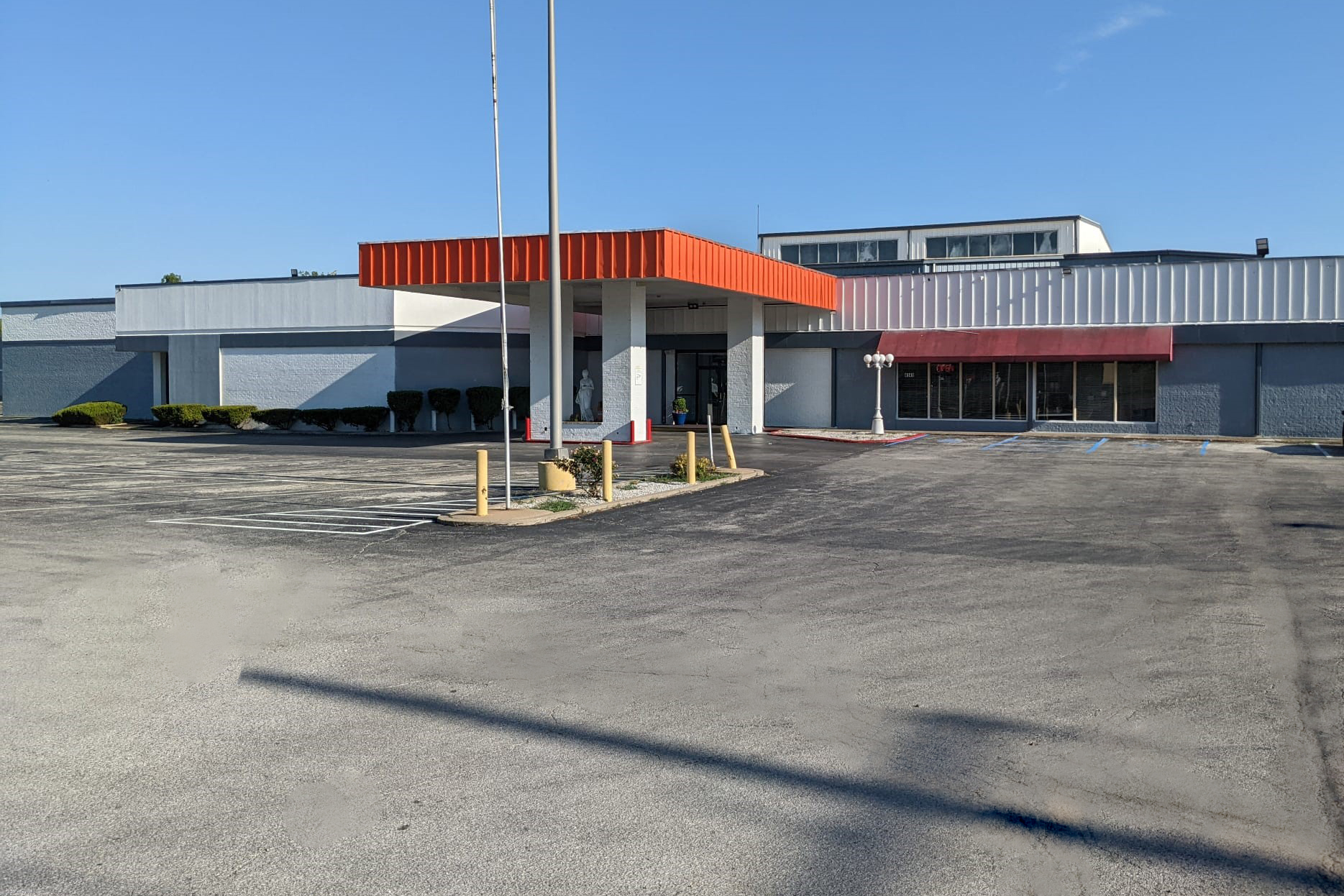 Baymont by Wyndham Hannibal | Hannibal, MO Hotels