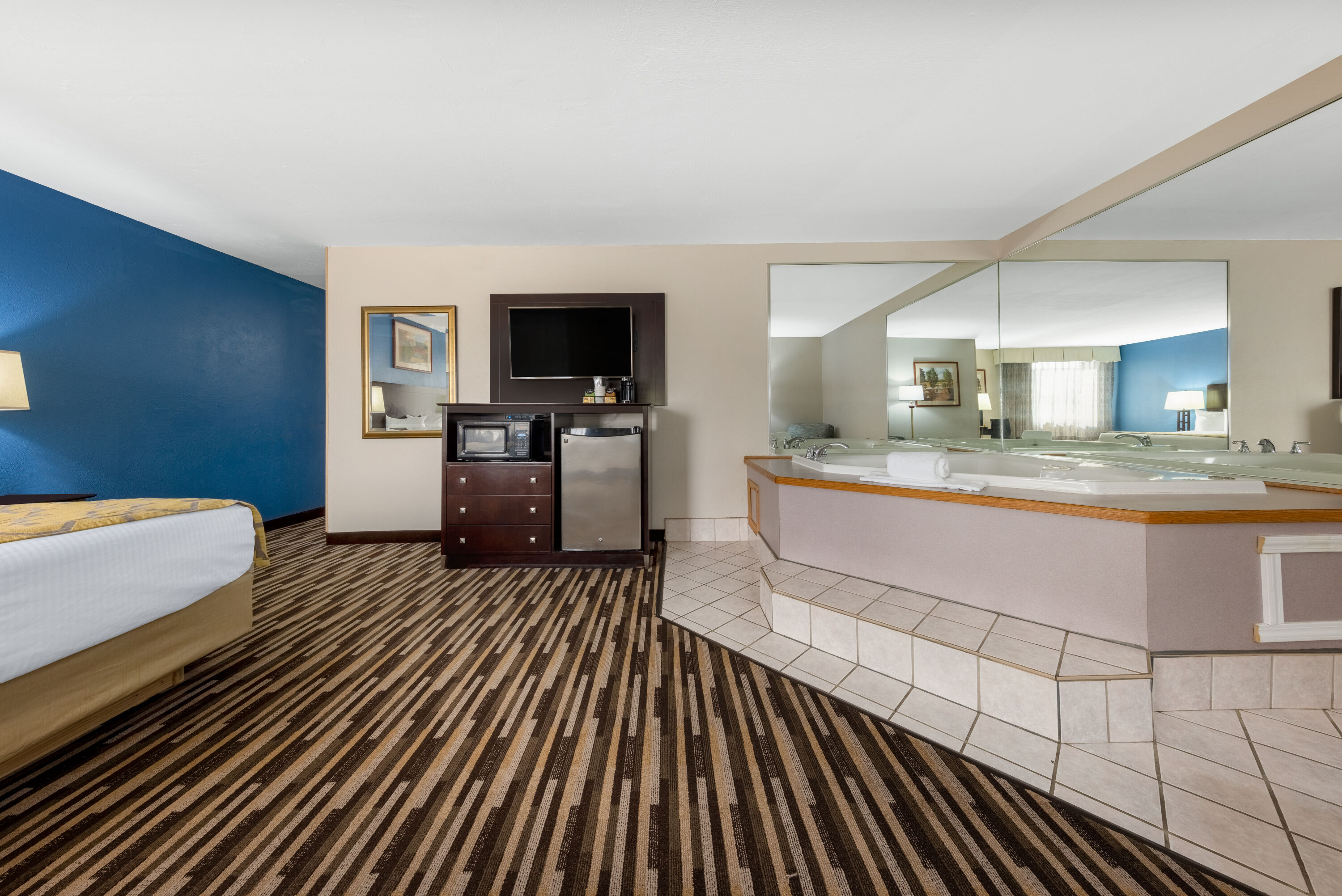 Baymont by Wyndham Springfield South Hwy 65 | Springfield, MO Hotels