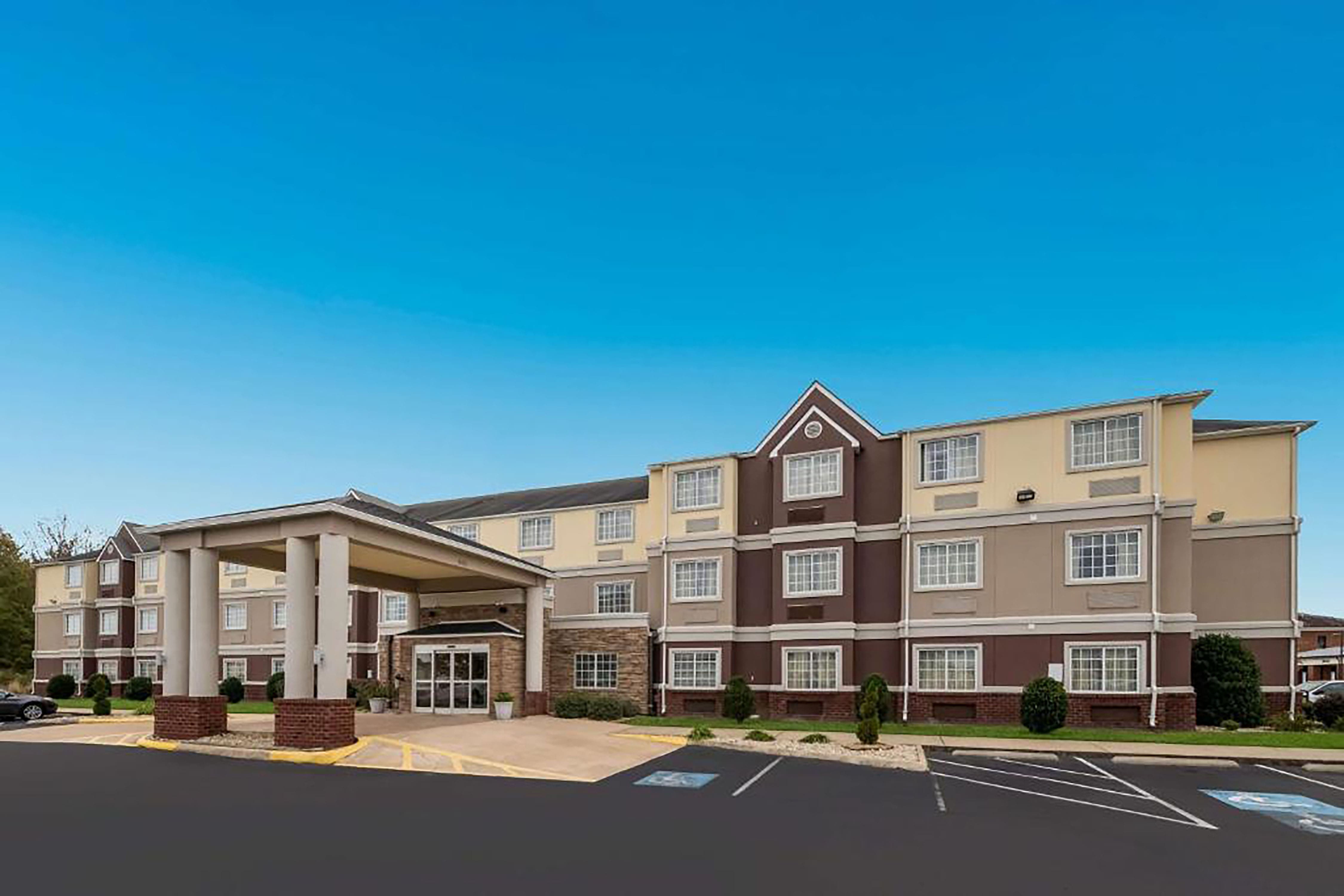 Baymont by Wyndham Elizabeth City | Elizabeth City, NC Hotels