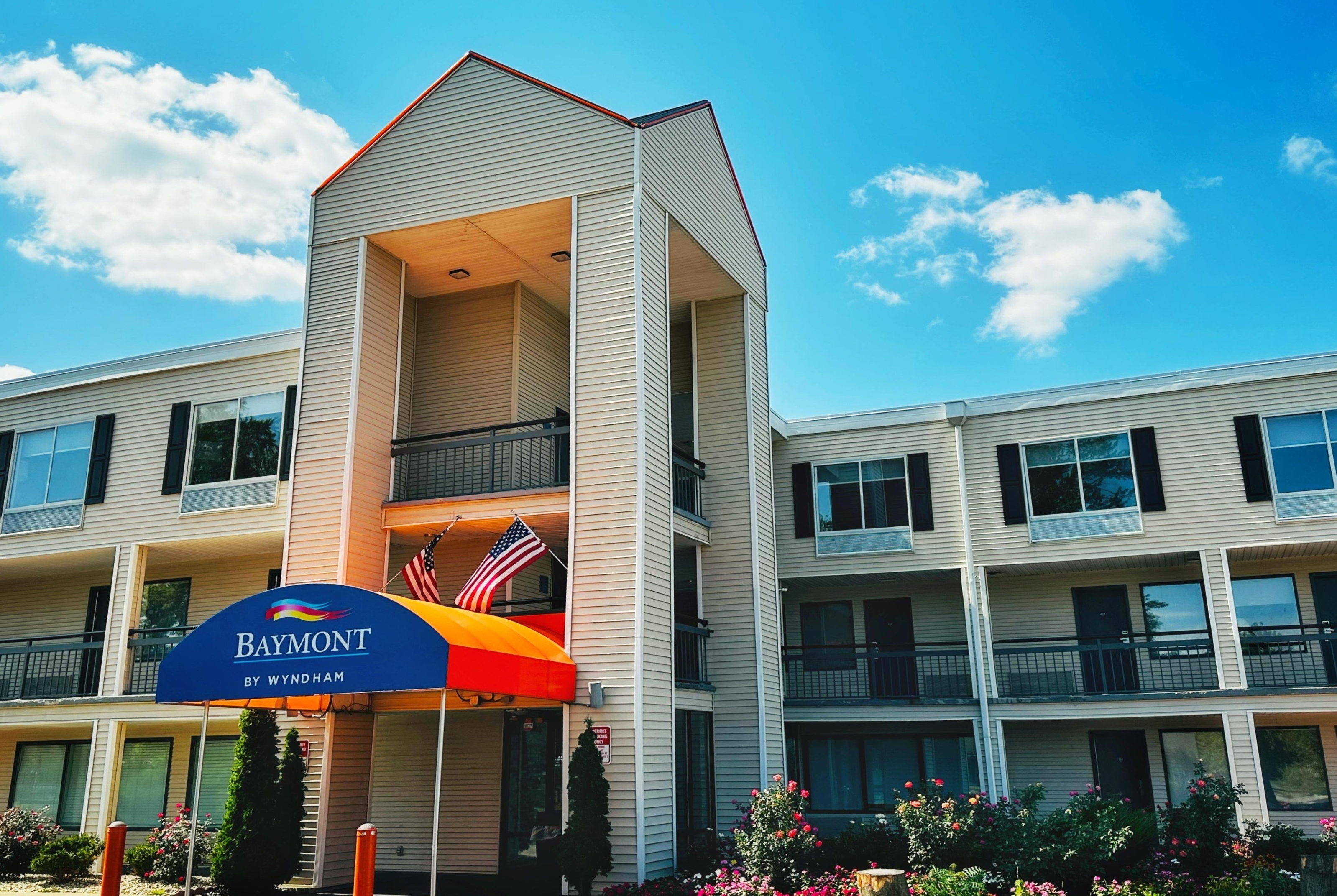 Baymont Inn and Suites by Wyndham Columbus / Near OSU | Columbus, OH Hotels