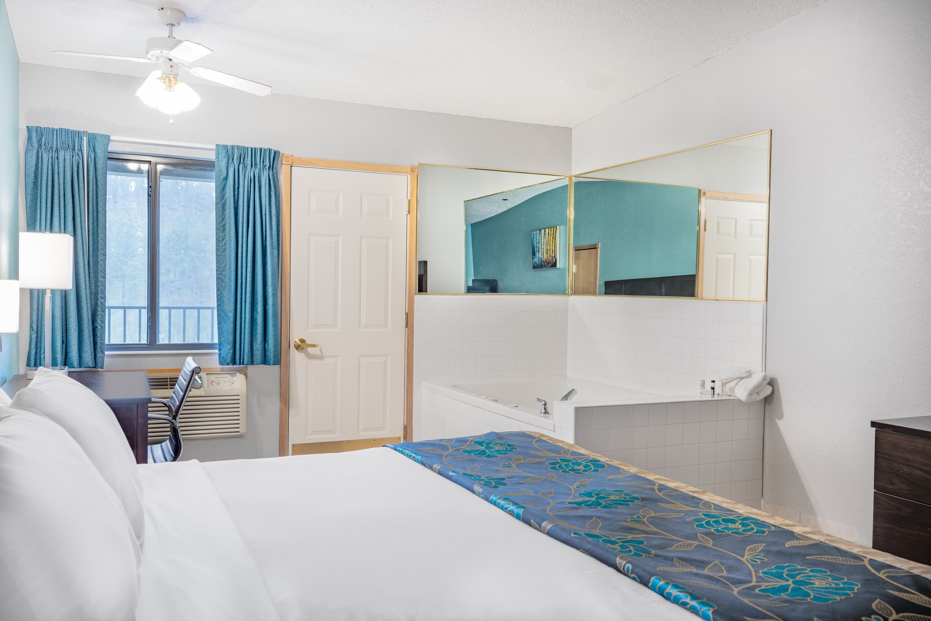 Baymont by Wyndham Keystone Near Mt. Rushmore | Keystone, SD Hotels