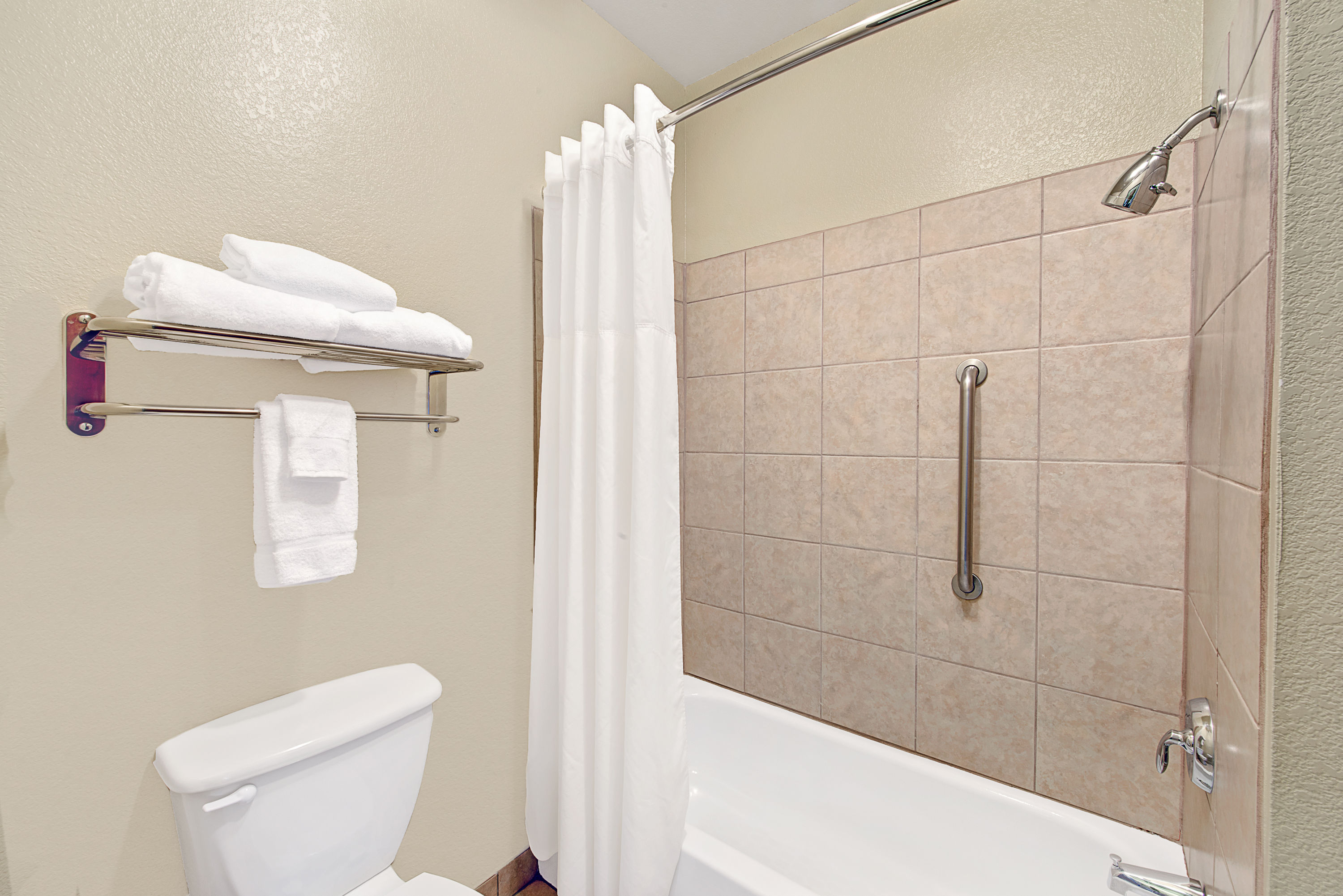 Baymont by Wyndham Decatur | Decatur, TX Hotels