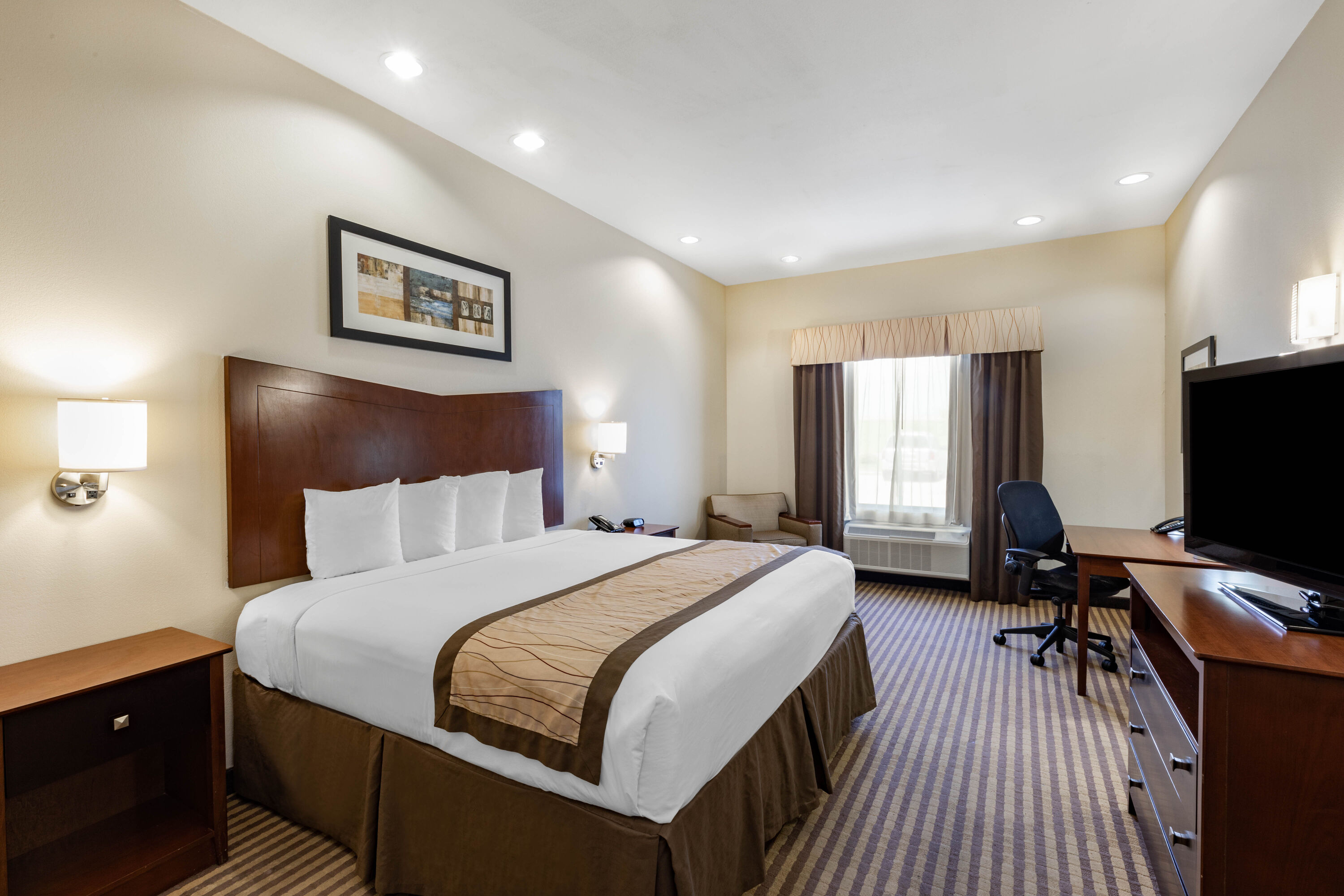 Baymont by Wyndham Victoria | Victoria, TX Hotels