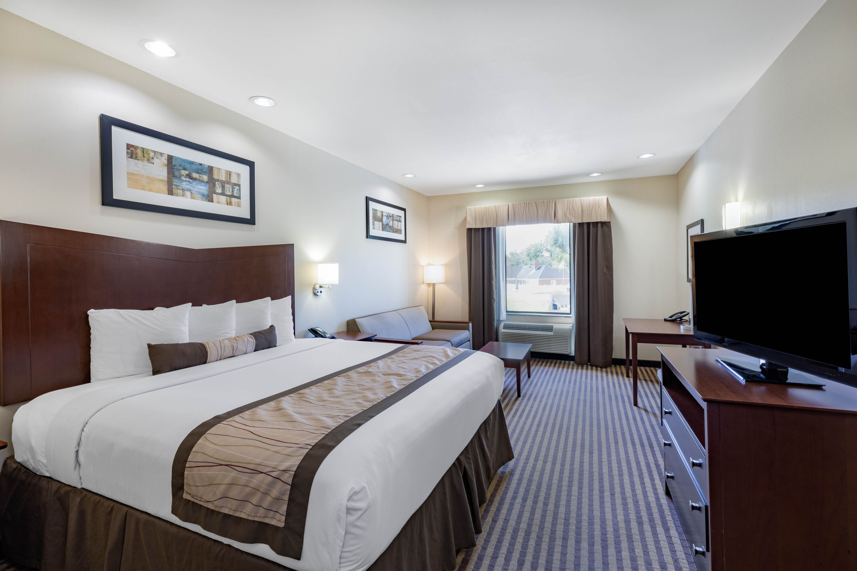 Baymont by Wyndham Victoria | Victoria, TX Hotels