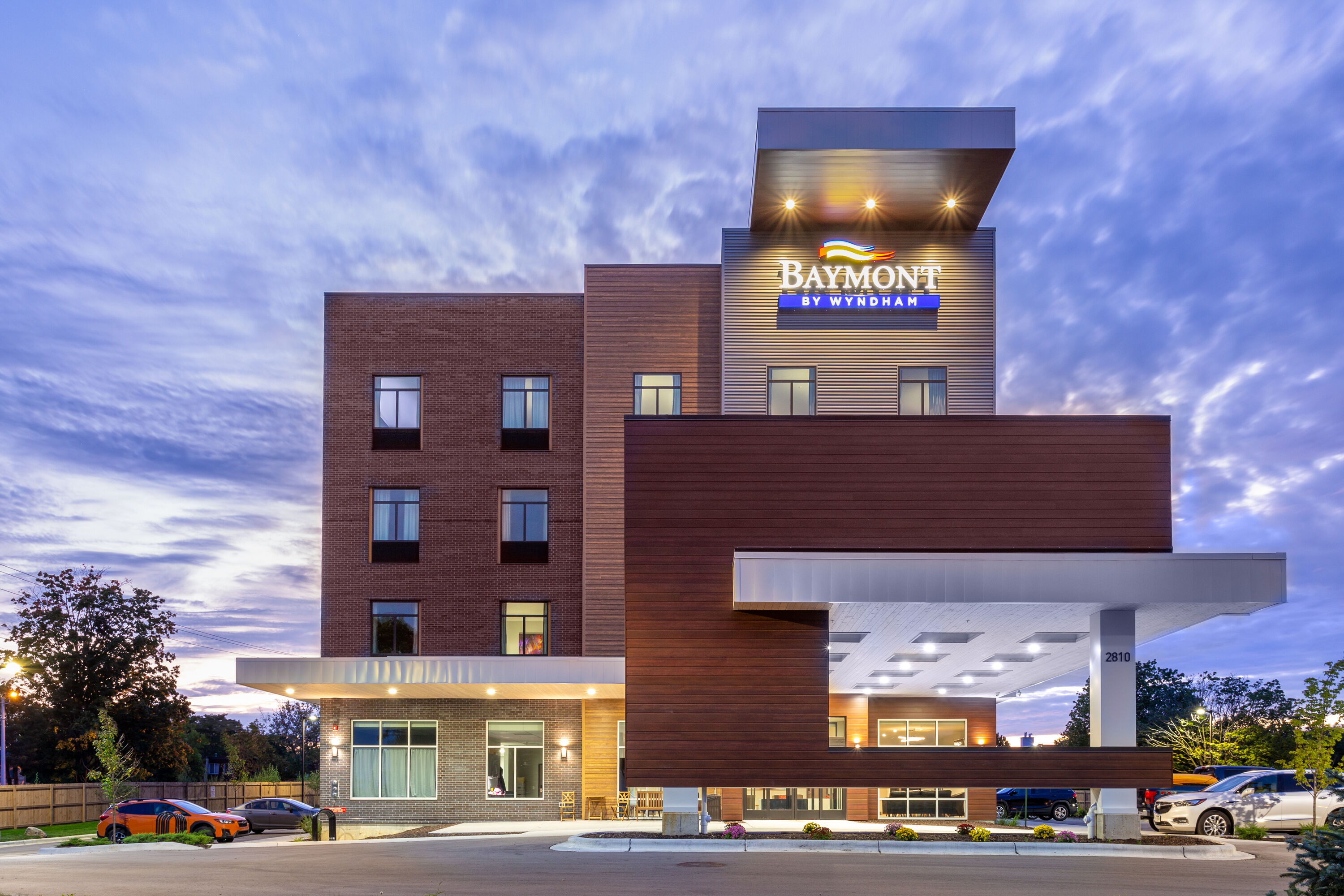 Baymont Inn & Suites by Wyndham Madison | Madison, WI Hotels