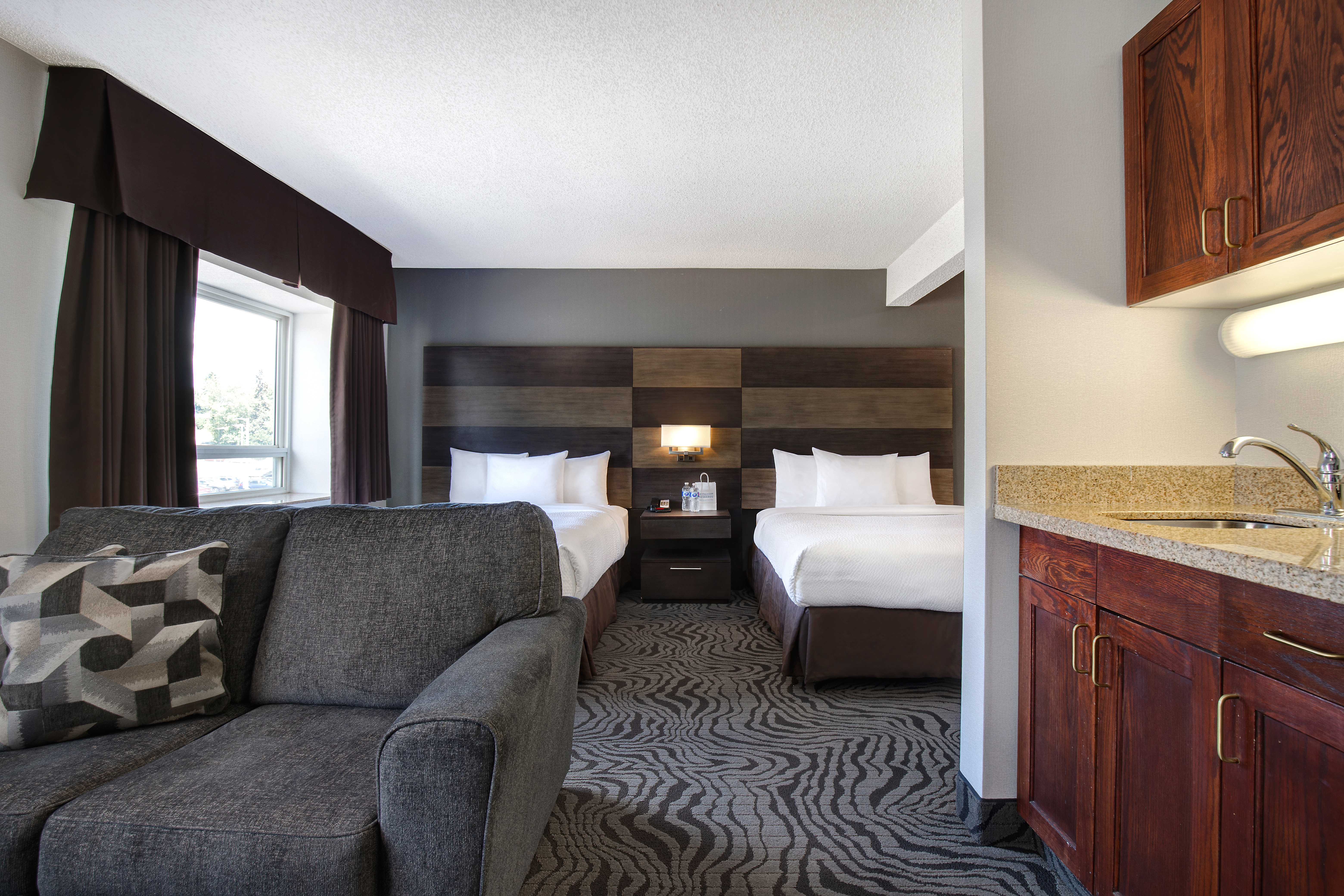 Days Inn by Wyndham Calgary South | Calgary, AB Hotels
