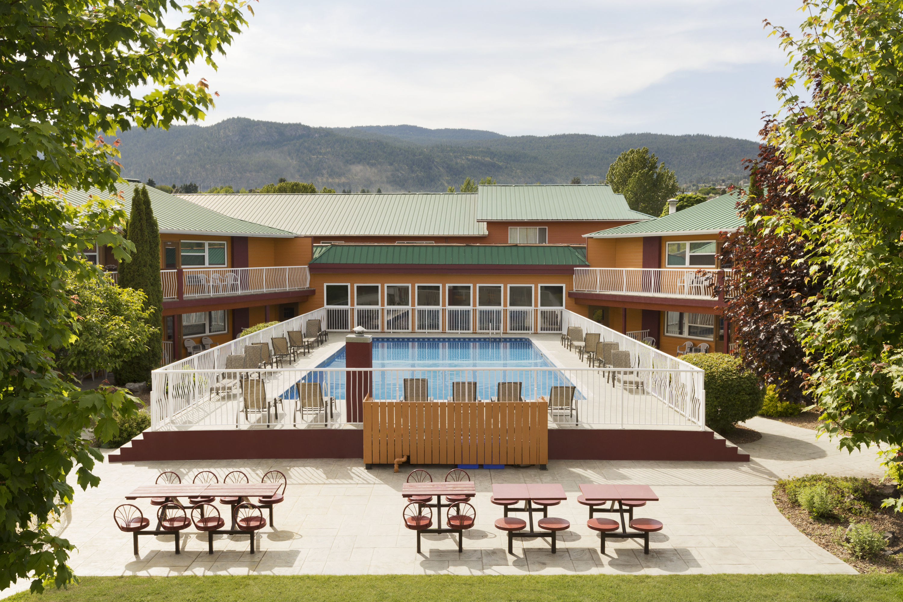 Days Inn by Wyndham Penticton Conference Centre | Penticton, BC Hotels