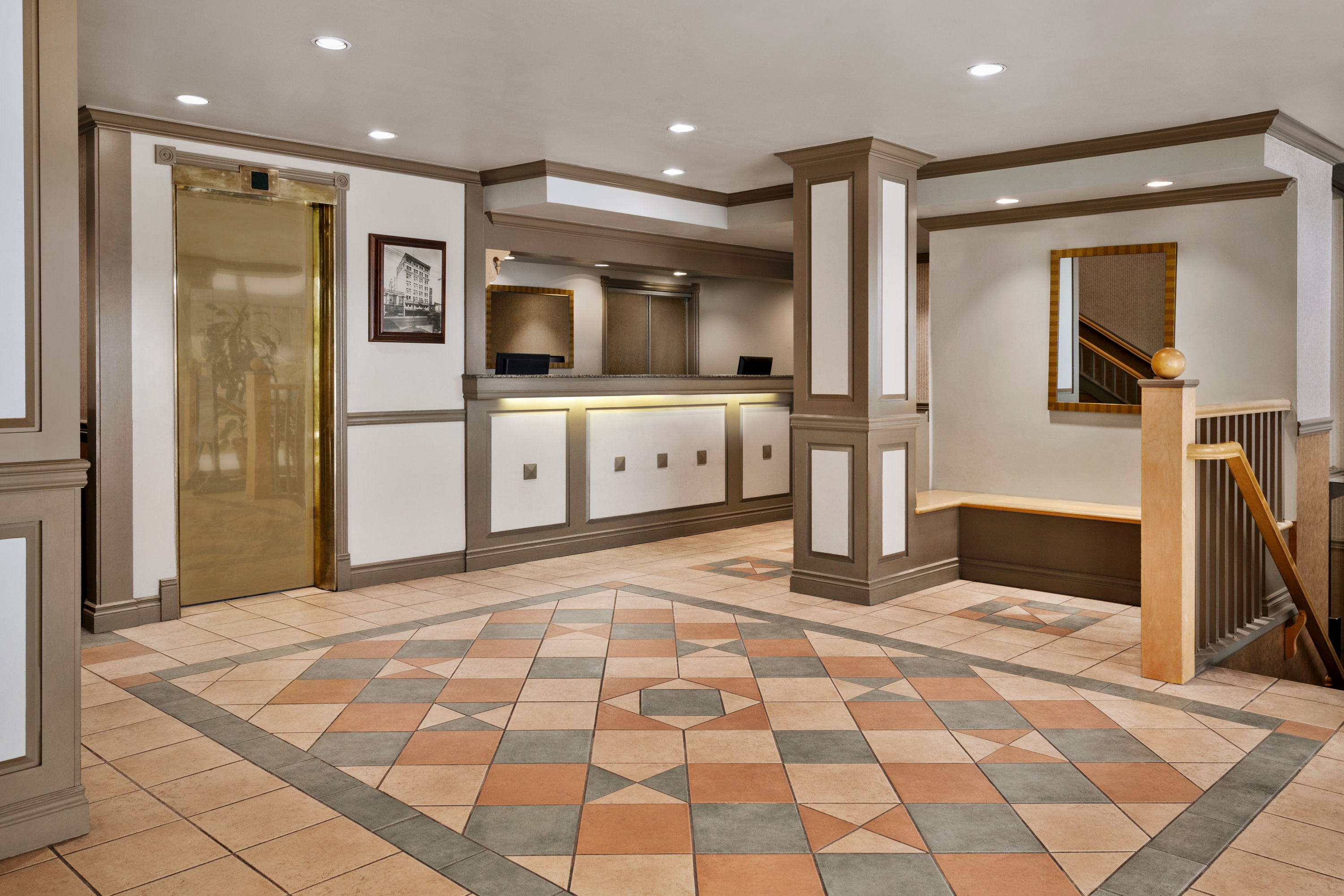 Days Inn by Wyndham Vancouver Downtown | Vancouver, BC Hotels