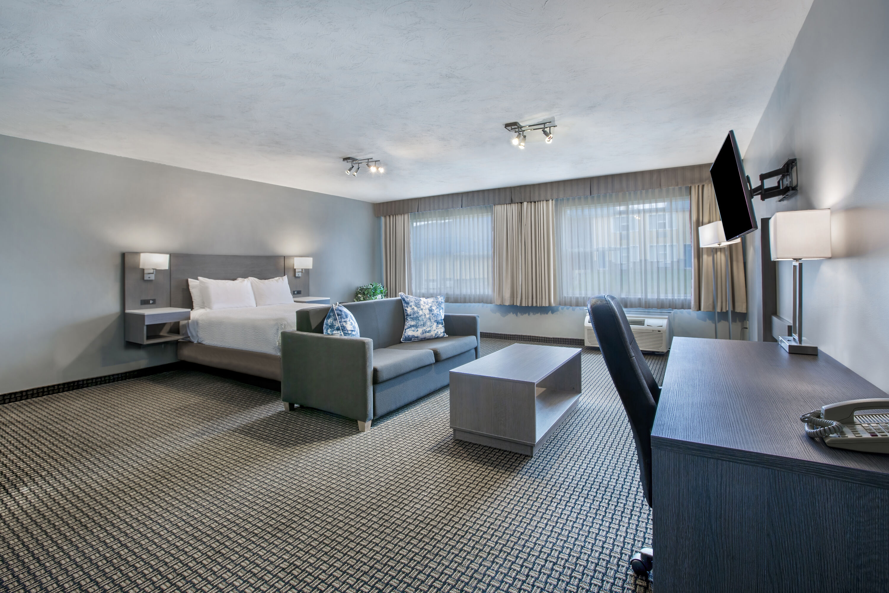Days Inn & Suites by Wyndham Moncton | Moncton, NB Hotels