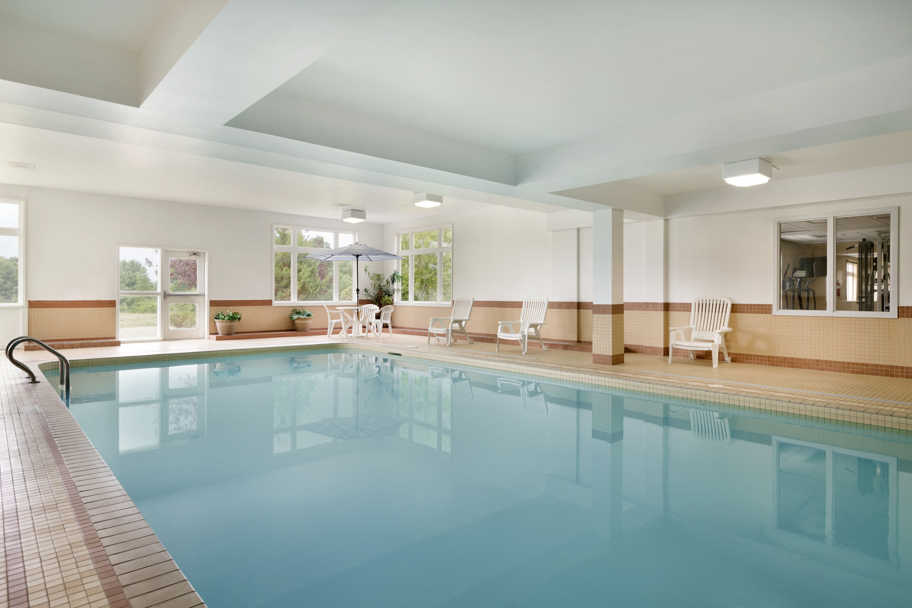 Days Inn by Wyndham Orillia | Ramara, ON Hotels