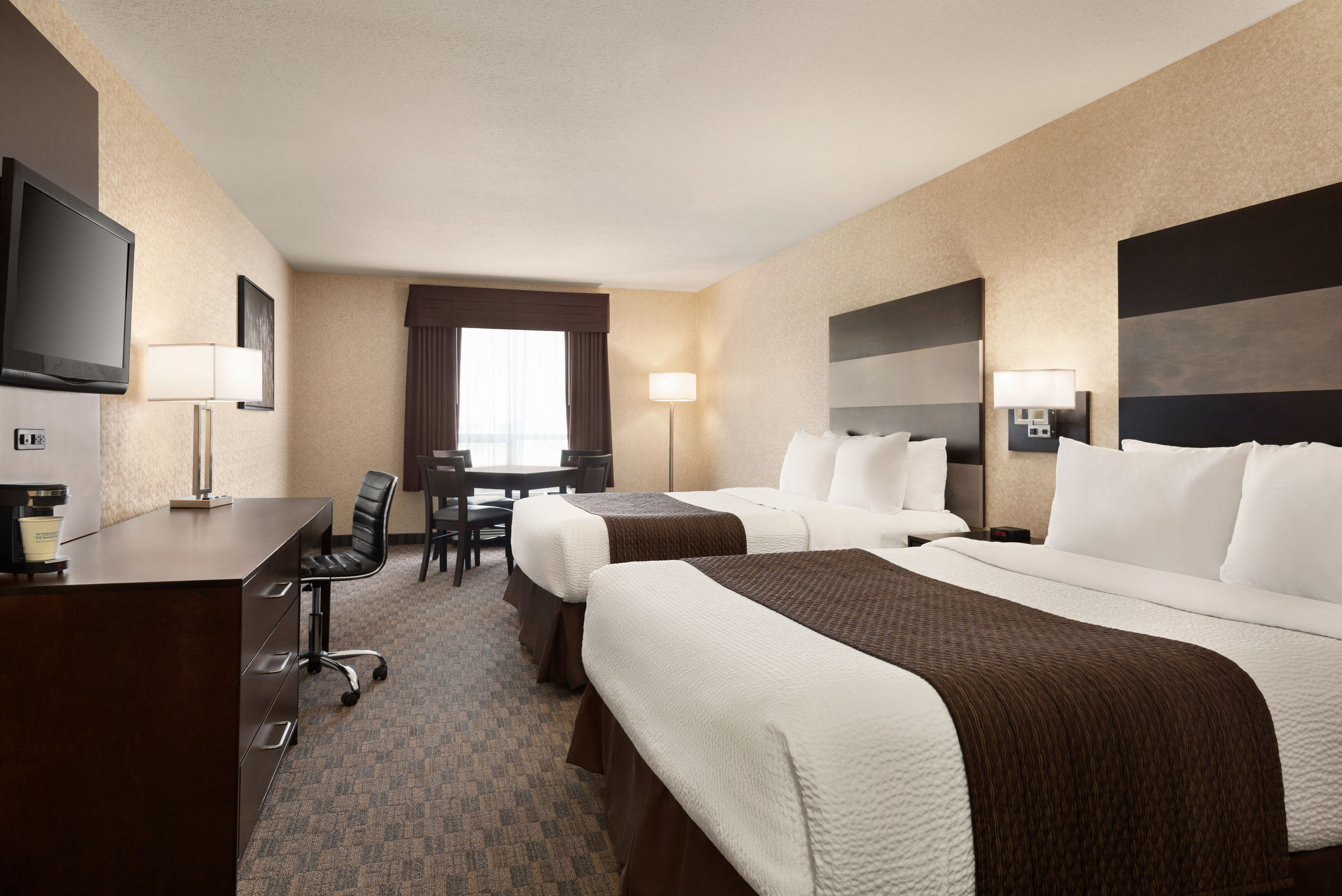 Days Inn by Wyndham Saskatoon | Saskatoon, SK Hotels