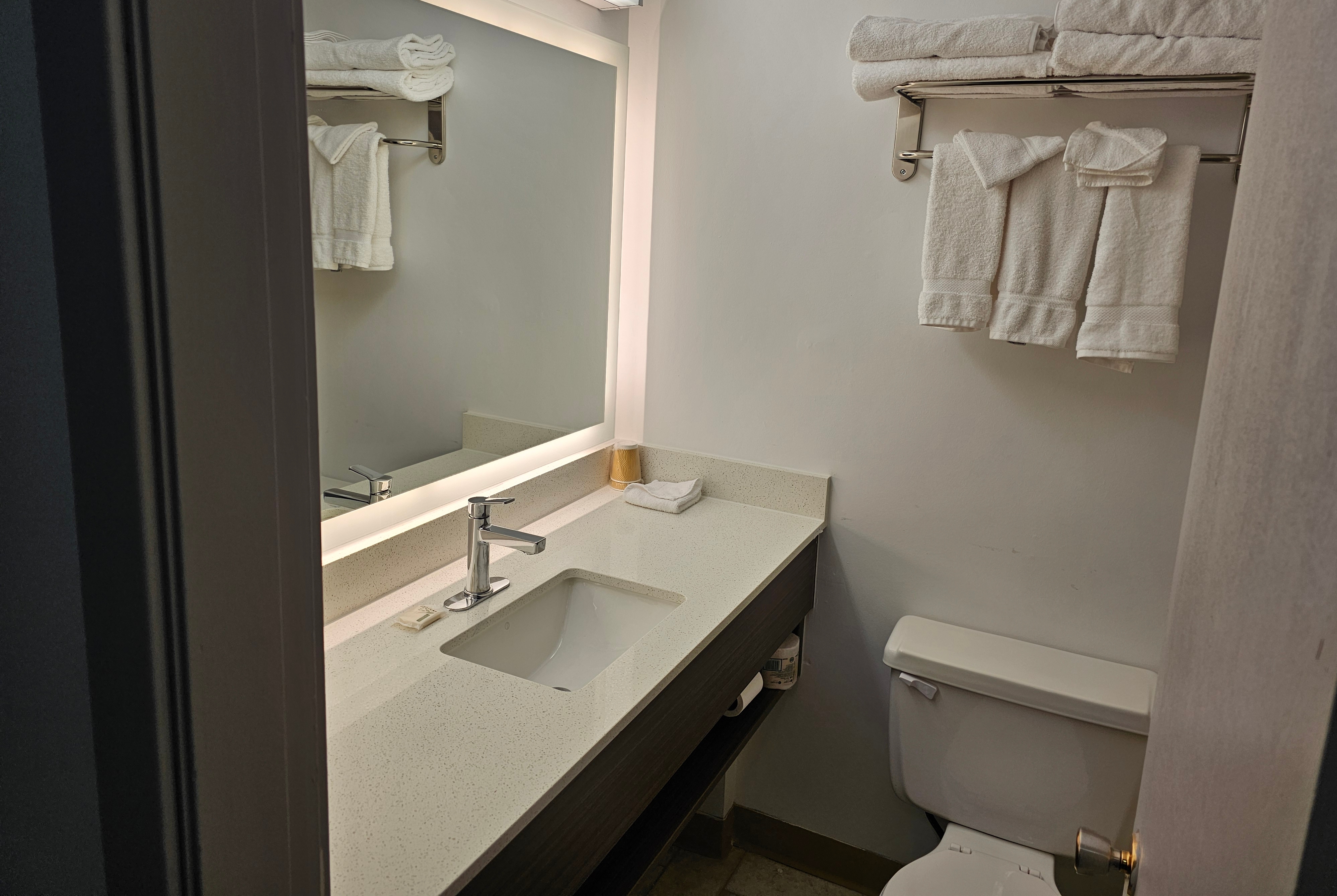 Days Inn by Wyndham Swift Current | Swift Current, SK Hotels