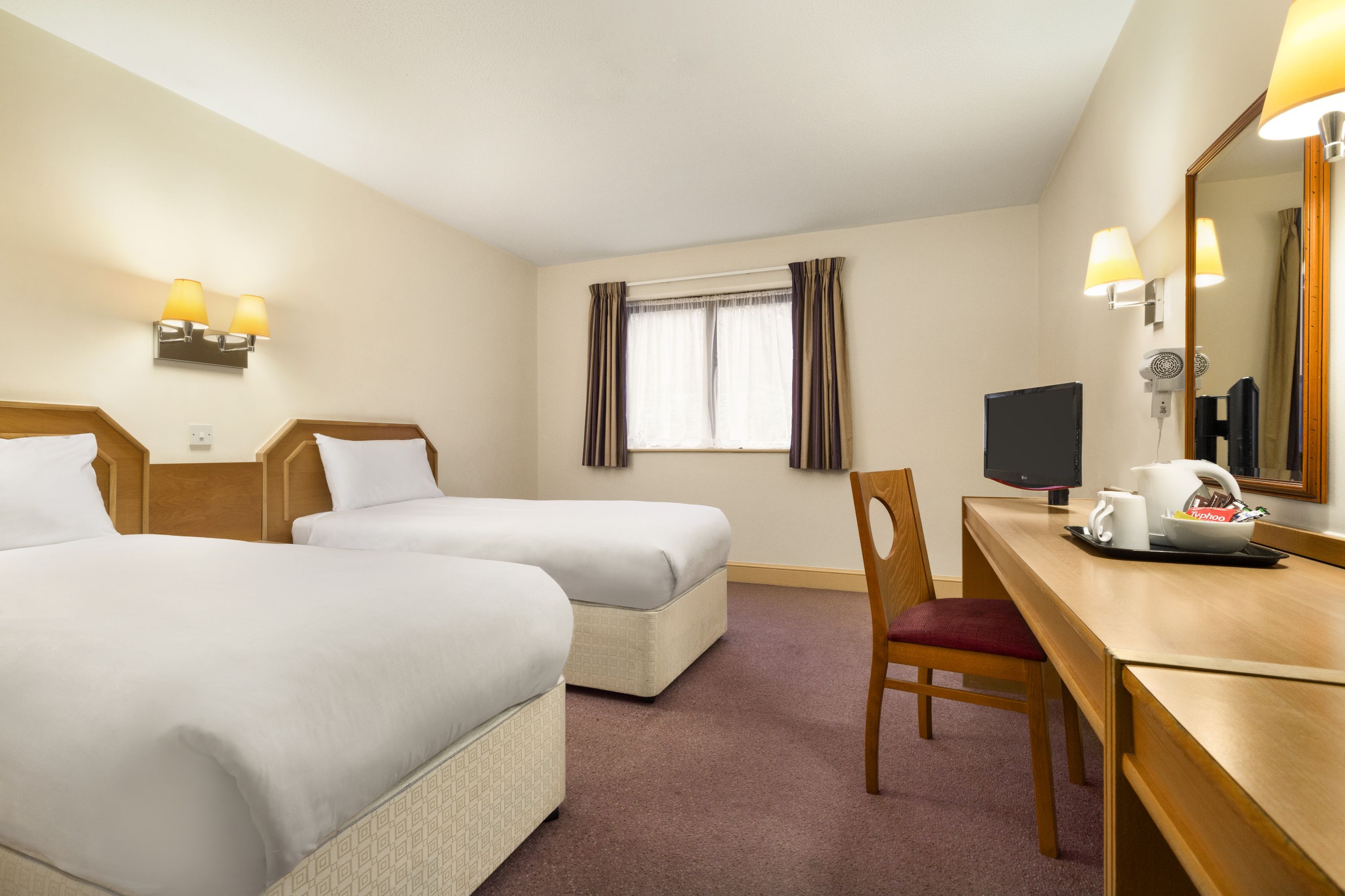 Days Inn by Wyndham Sevenoaks Clacket Lane | Westerham, GB Hotels