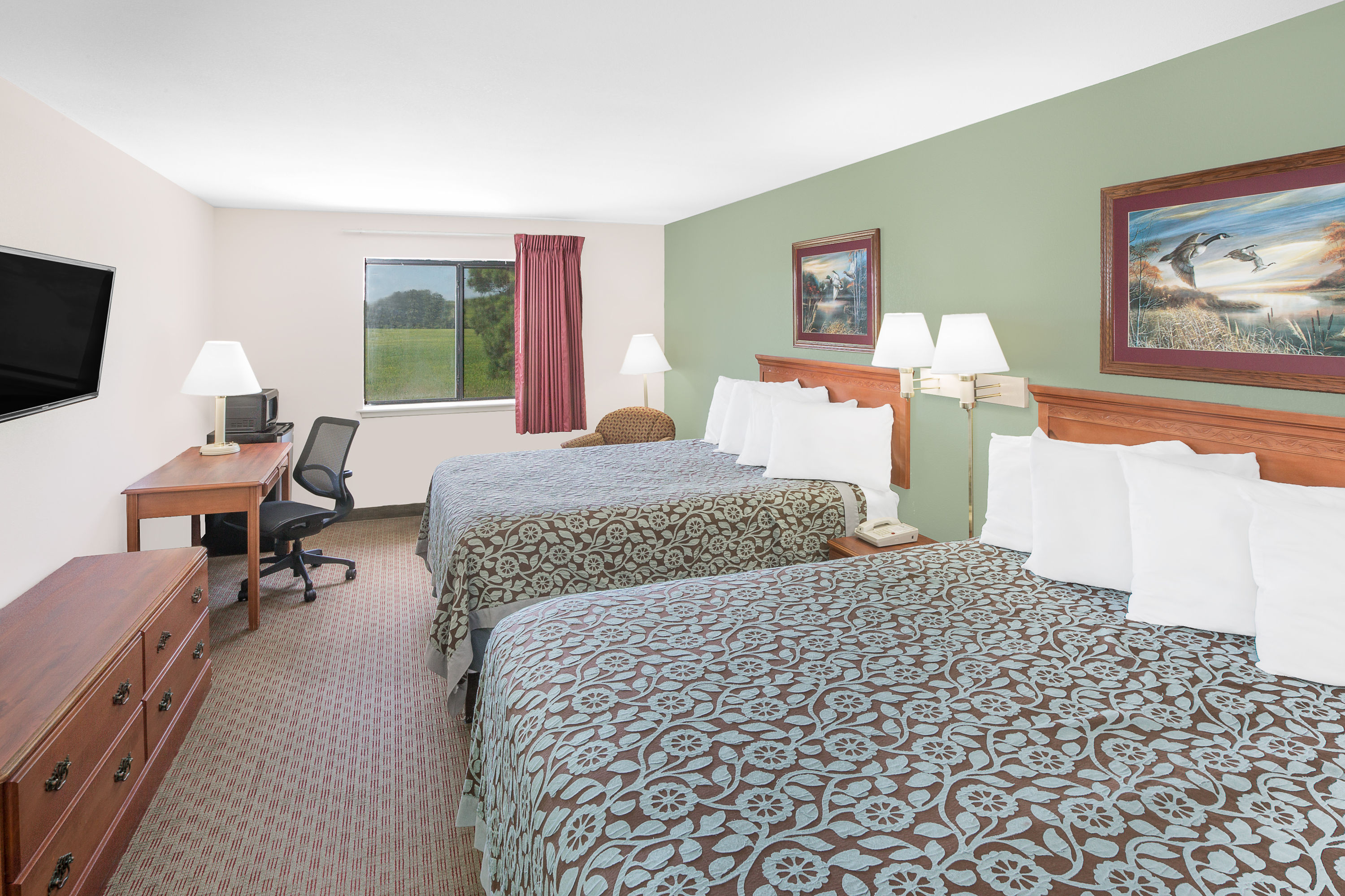 Days Inn & Suites by Wyndham Brinkley | Brinkley, AR Hotels