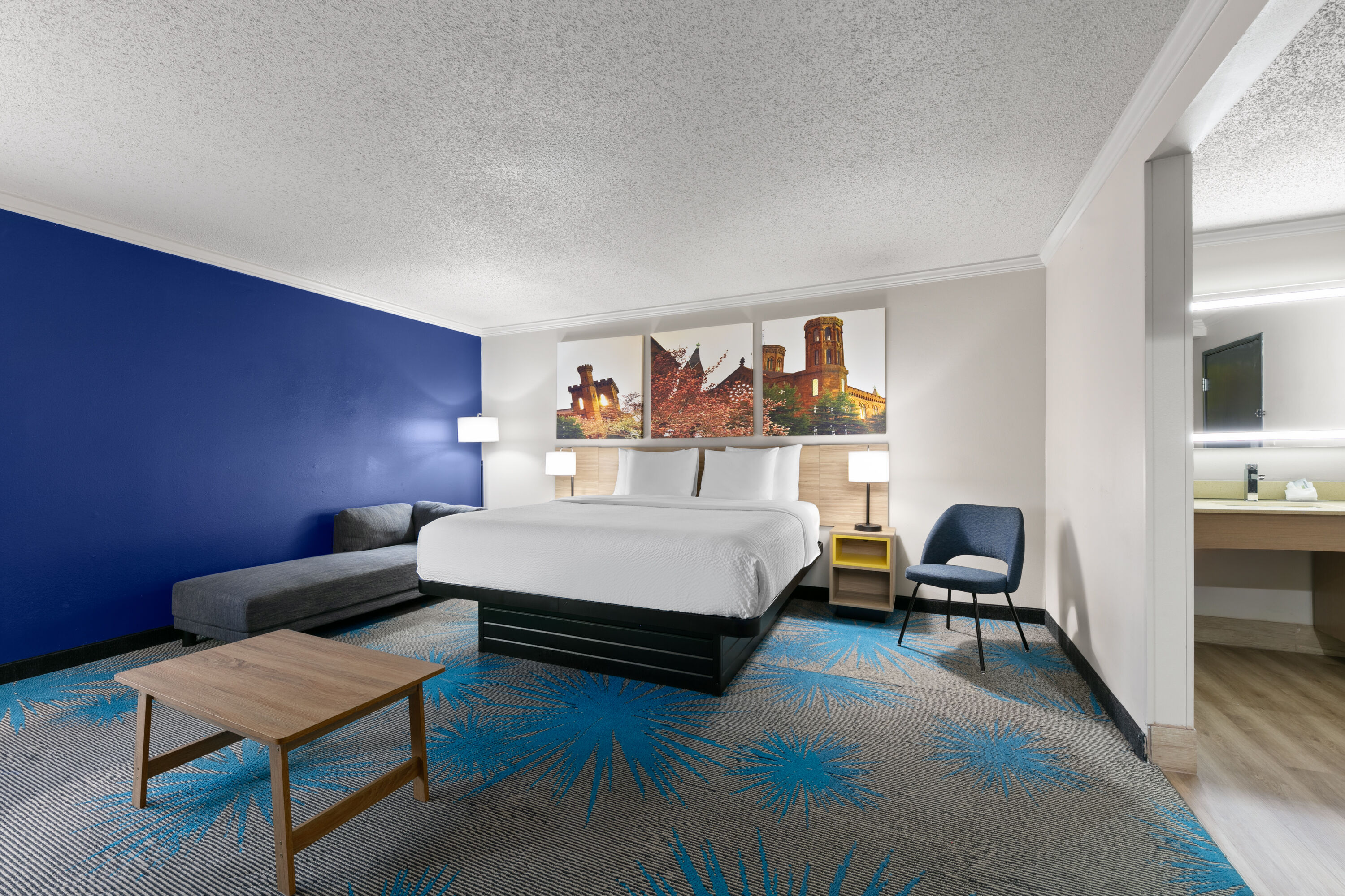Days Inn by Wyndham Fort Smith | Fort Smith, AR Hotels