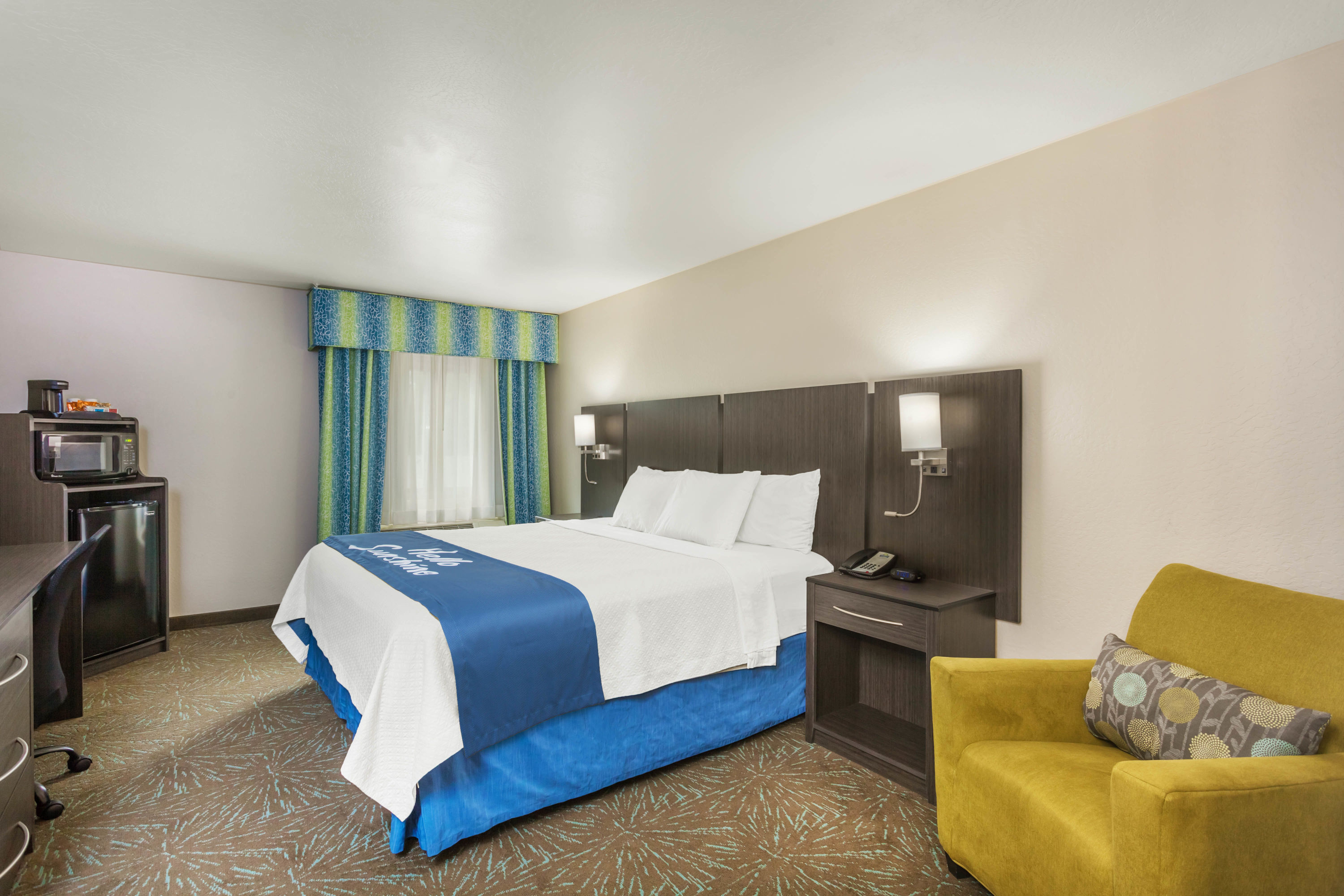 Days Inn & Suites by Wyndham East Flagstaff | Flagstaff, AZ Hotels